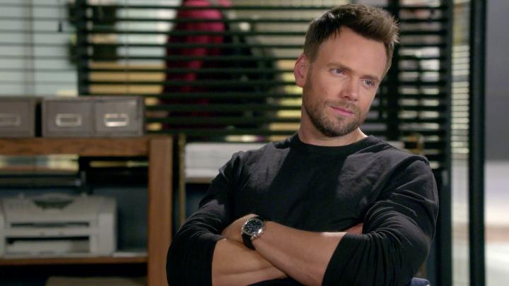 Watch Community Episode No. 9 TV Series Online - Grifting 101 - SonyLIV