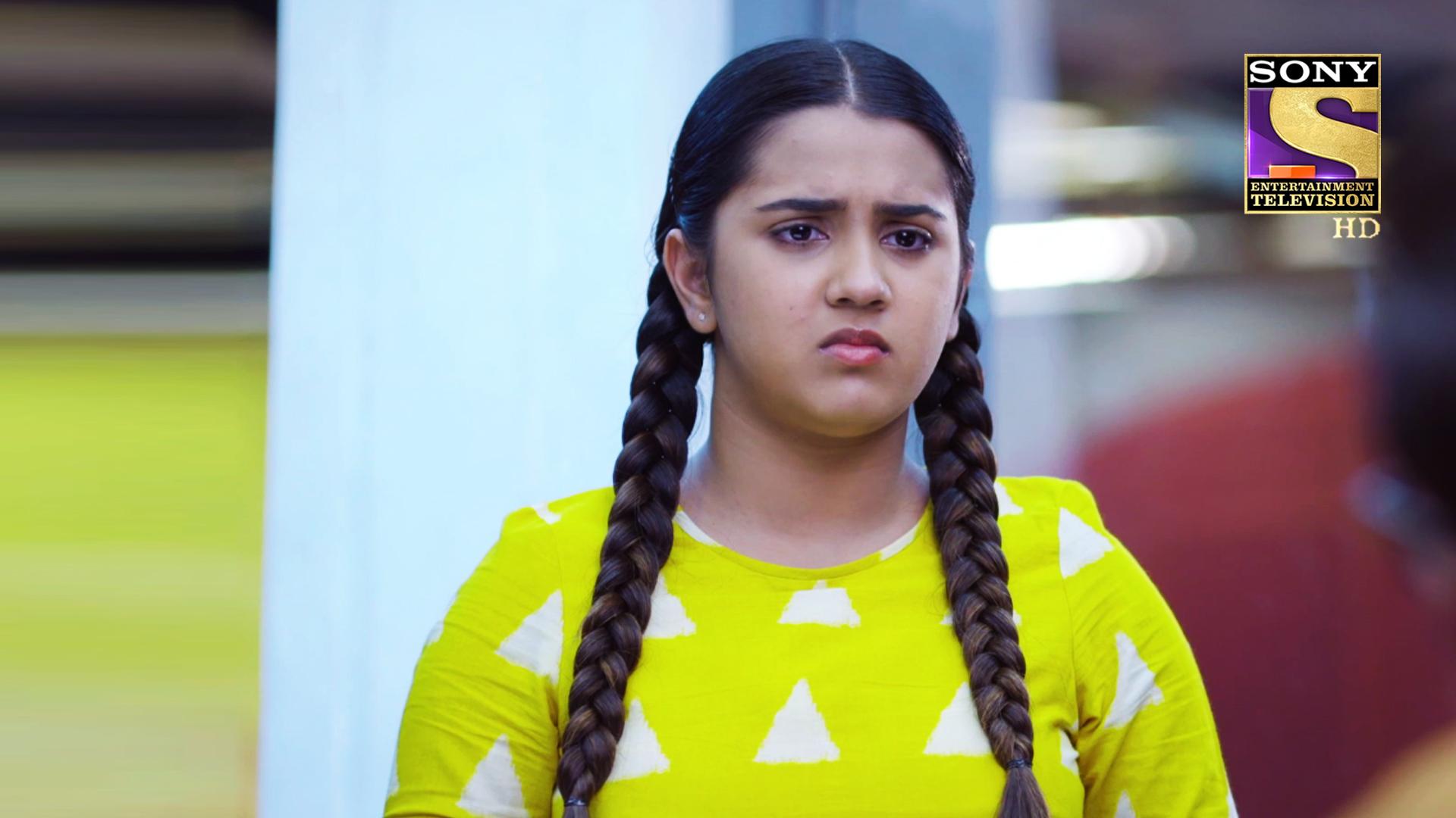 Watch Tara From Satara Episode No. 29 TV Series Online - Tara Gets A ...