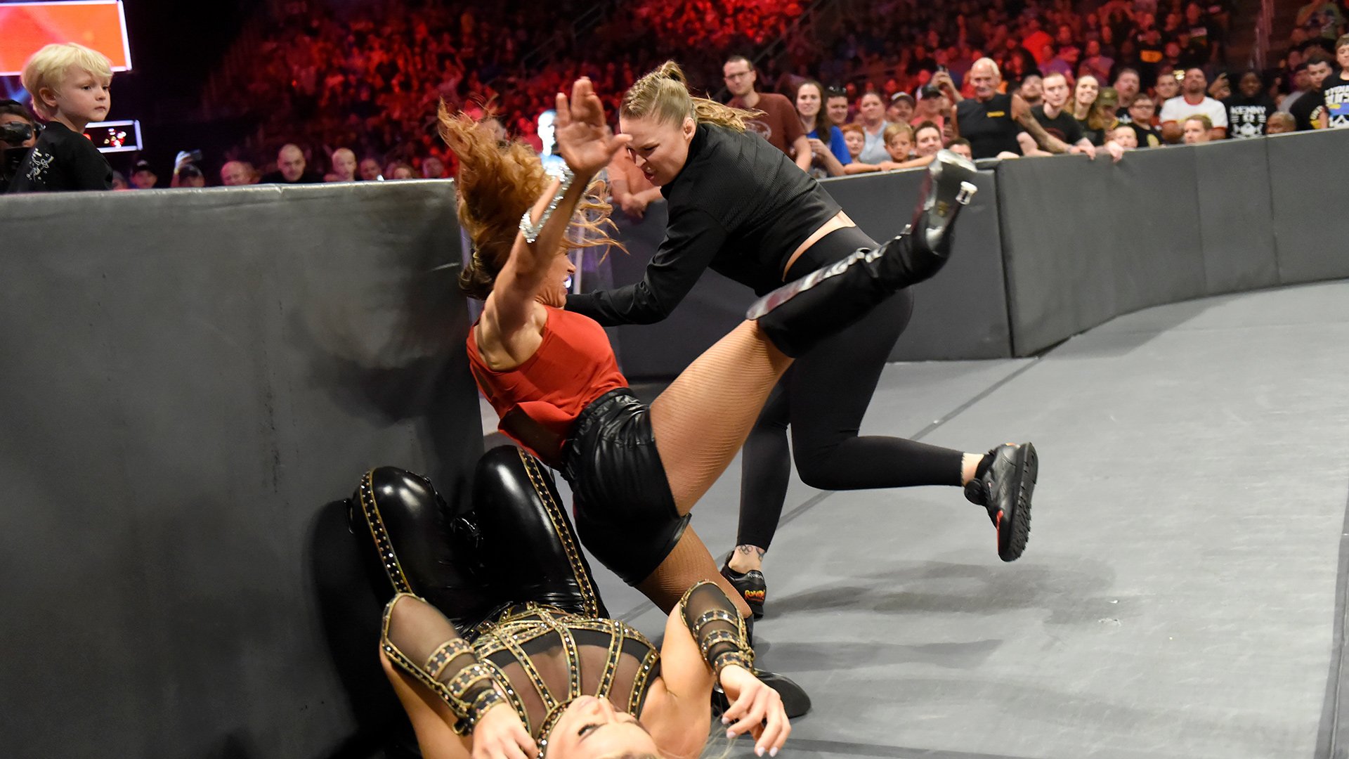 Ronda Rousey attacks Mickie James - 15th July 2018 WWE Extreme Rules ...
