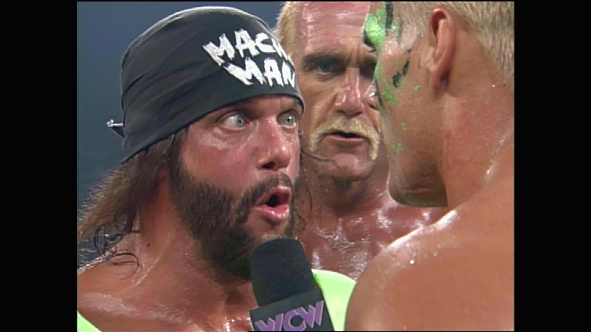WWE_8bf905c0-7f52-2641-bcee-d77e8561f97f.jpg