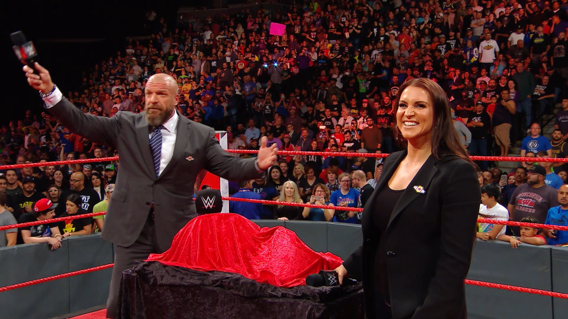 Watch Triple H and the WWE Universe sing "Happy Birthday - 24th ...