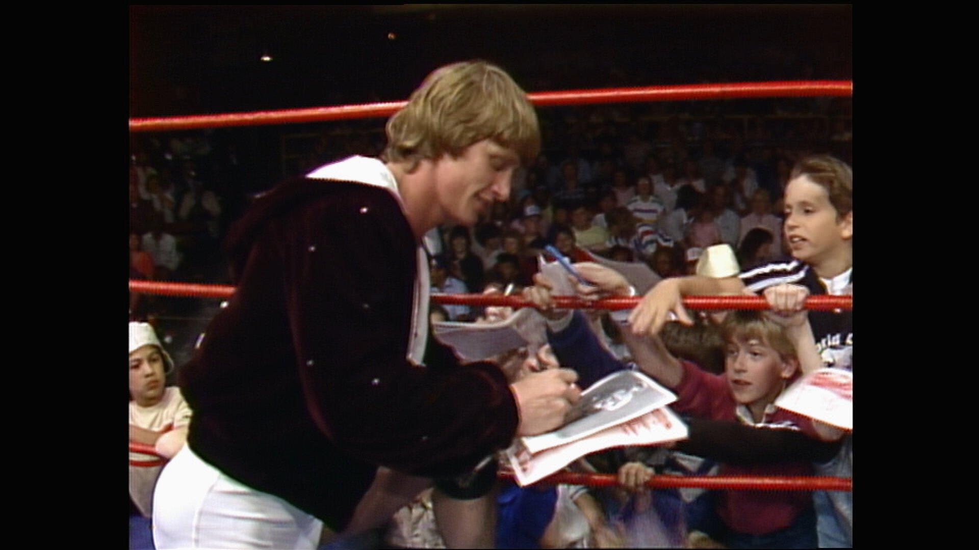 WWE_b95e550d-5a4d-b243-9edb-ad98e3567d56.jpg