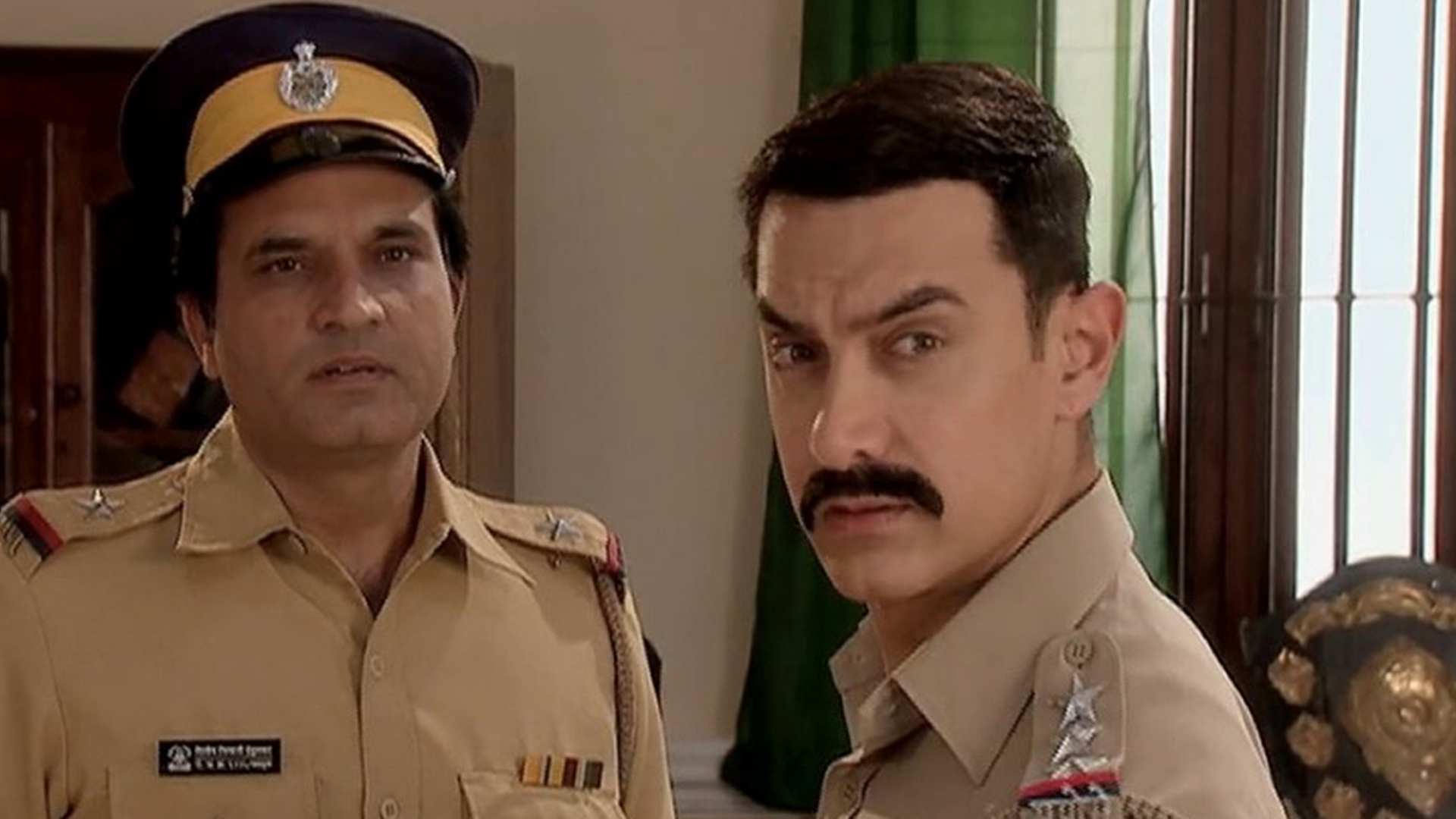 Watch CID Episode no. 891 TV Series Online - The Red Suitcase Murder ...