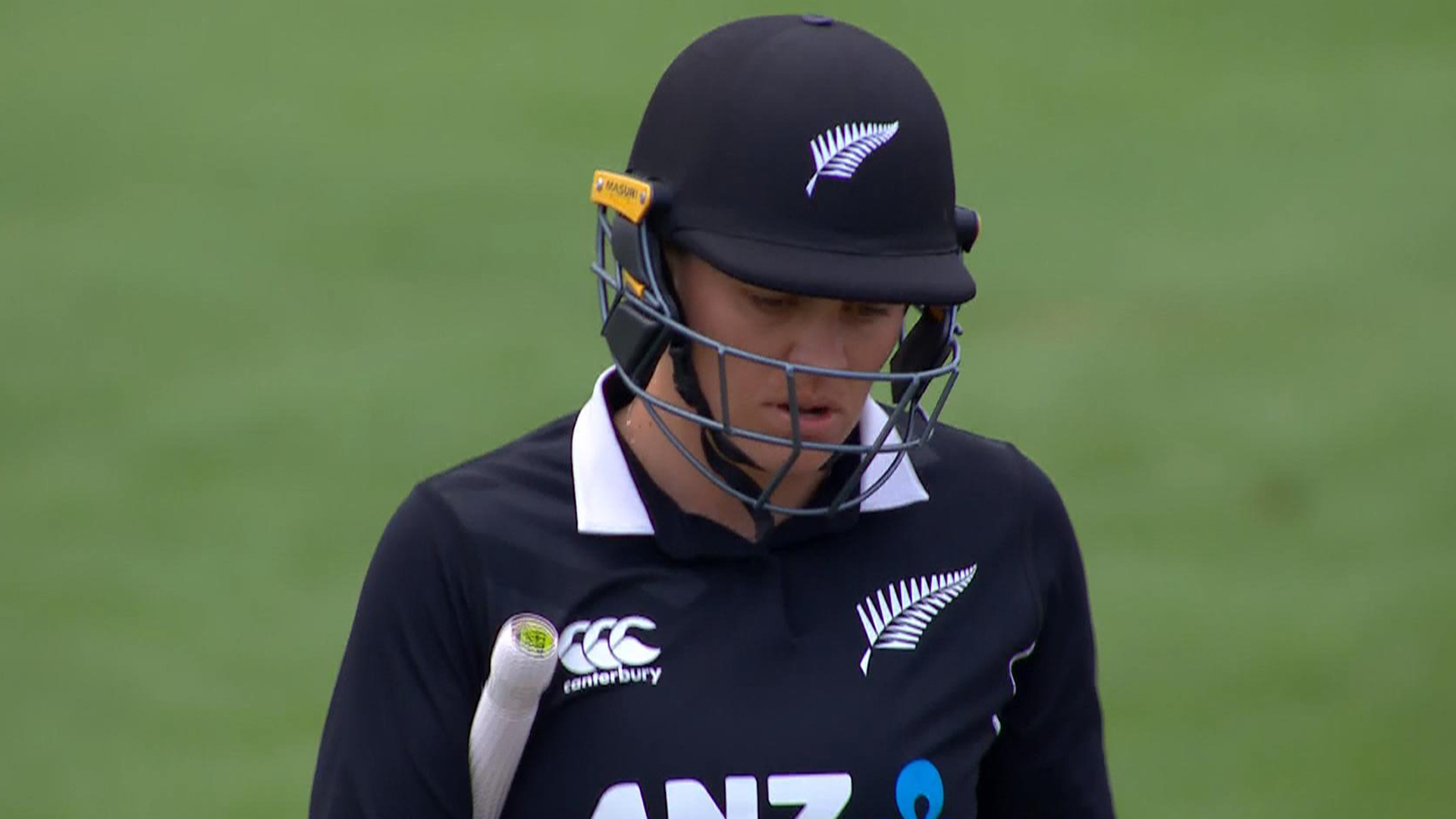 Watch Wicket! England Win As Farrant Gets Tahuhu from New Zealand Women ...