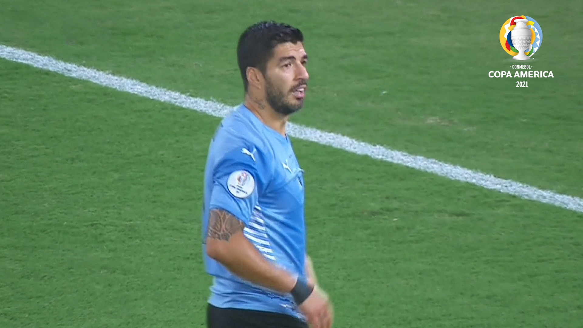 Copa_America_2021_Bolivia_vs_Uruguay_SUAREZ.jpg