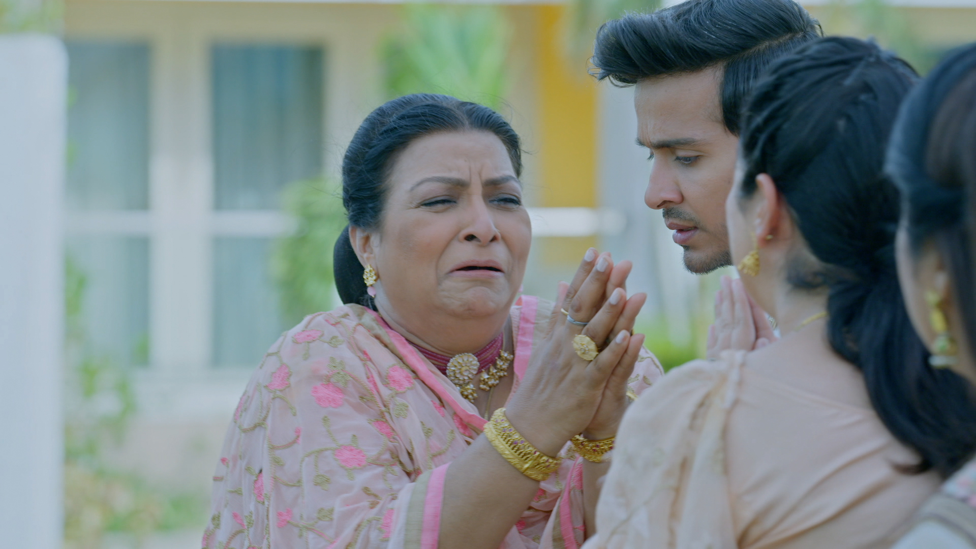 Watch Ishk Par Zor Nahi Episode no. 75 TV Series Online - Shaadi Ka ...