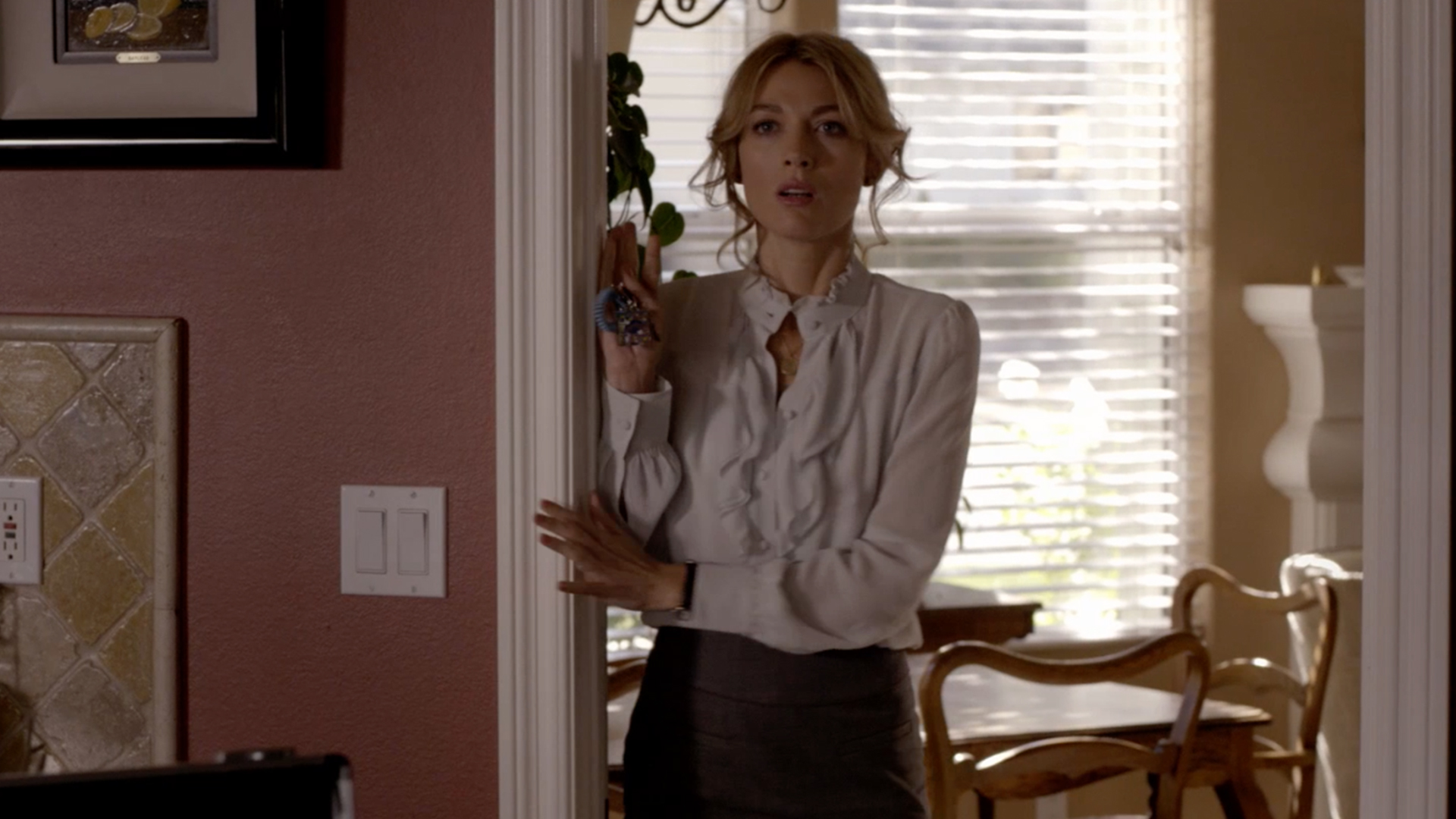 Watch Justified Season 1 Episode 7 Online - Blowback - SonyLIV