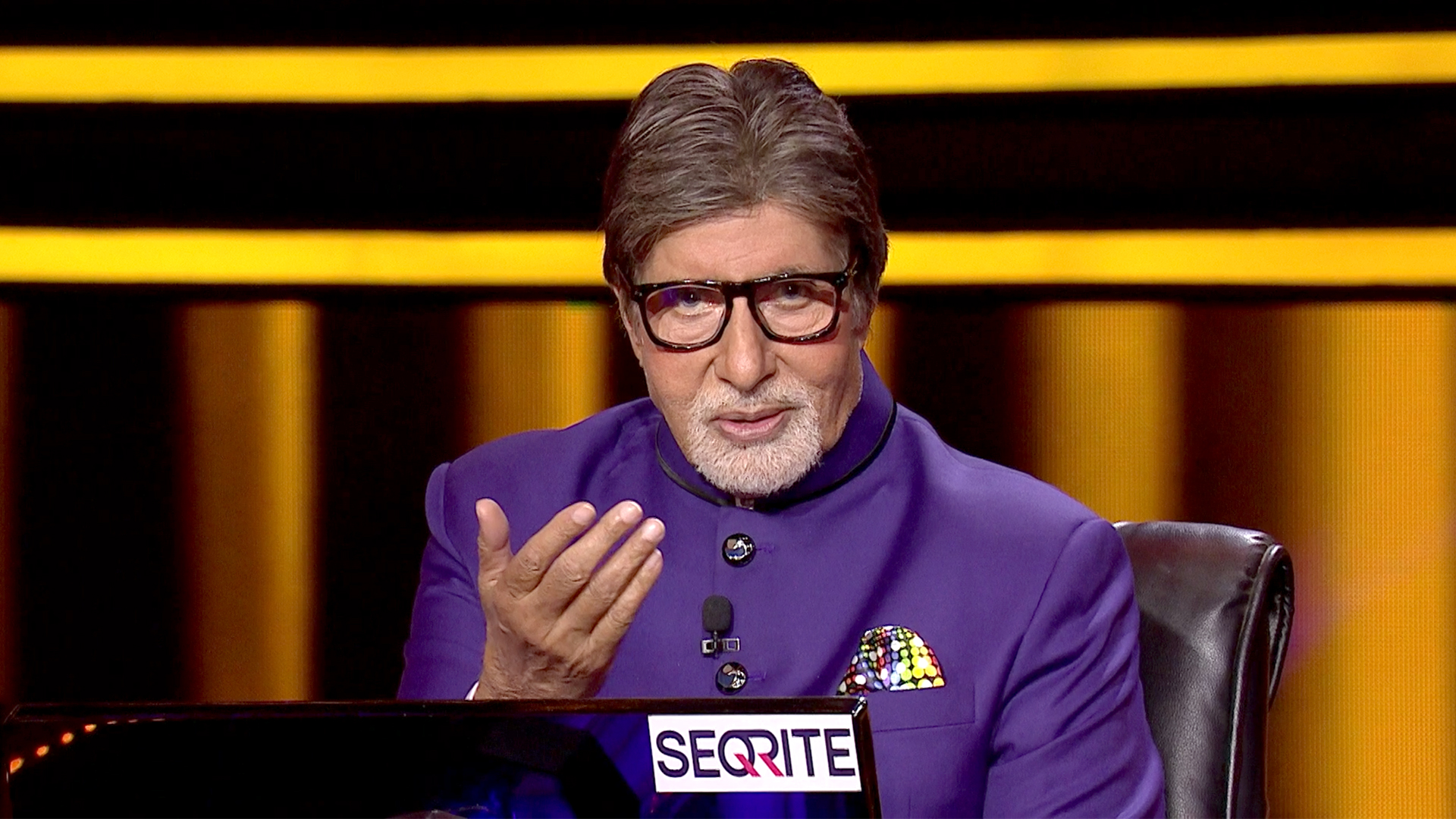 Watch KBC Play Along, Now A Team Game Full HD Video Clips on SonyLIV