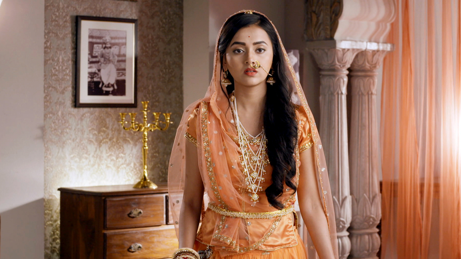 Watch Pehredaar Piya Ki Episode No. 18 TV Series Online - Diya's ...