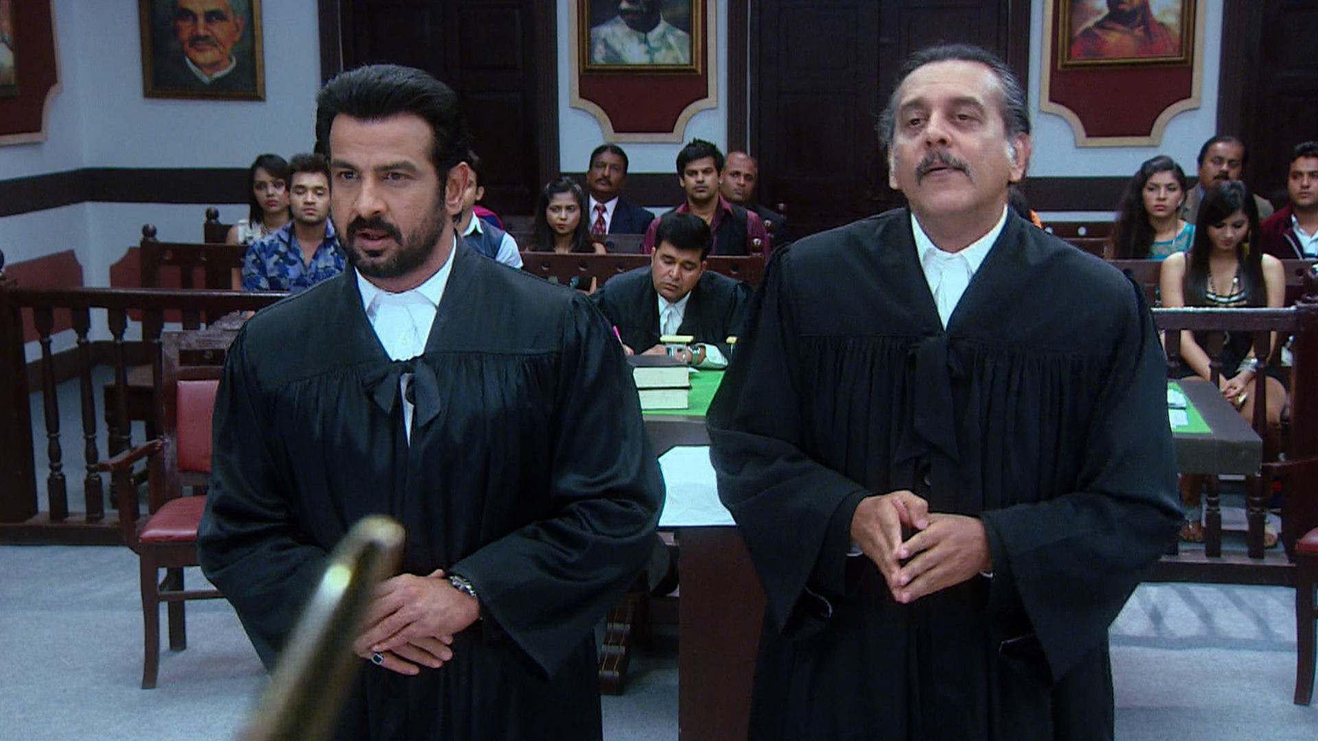 Watch Adaalat Episode No. 327 TV Series Online - Khatarnak Fashion ...