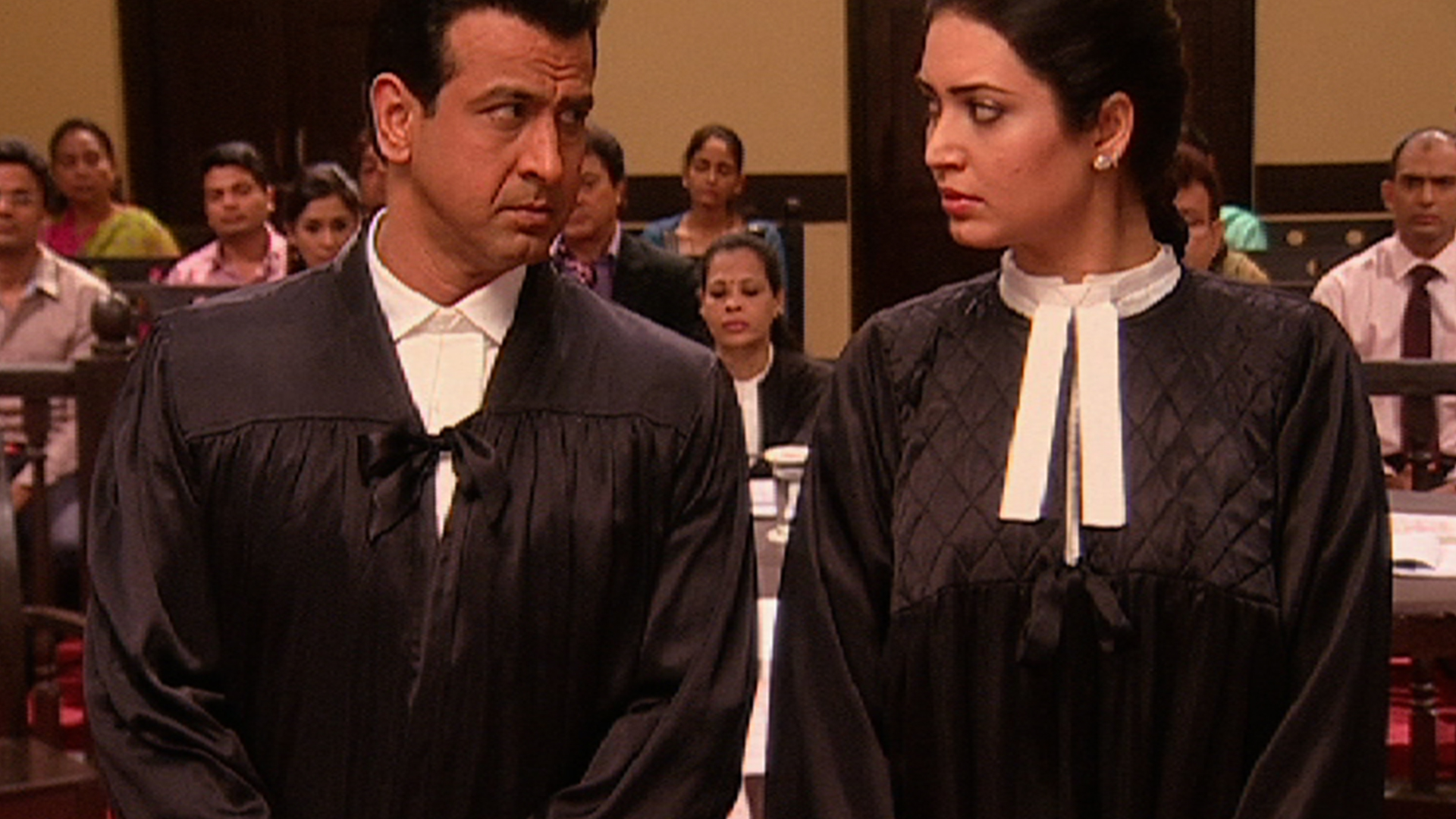 Watch Adaalat Episode No. 61 TV Series Online - Double Death - SonyLIV