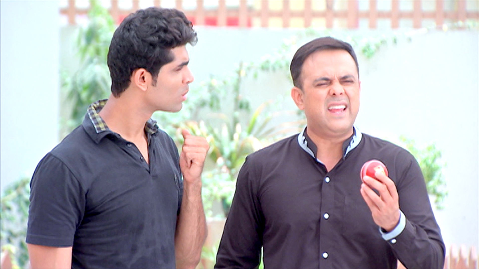 Watch Badi Dooooor Se Aaye Hai Episode No. 502 TV Series Online ...