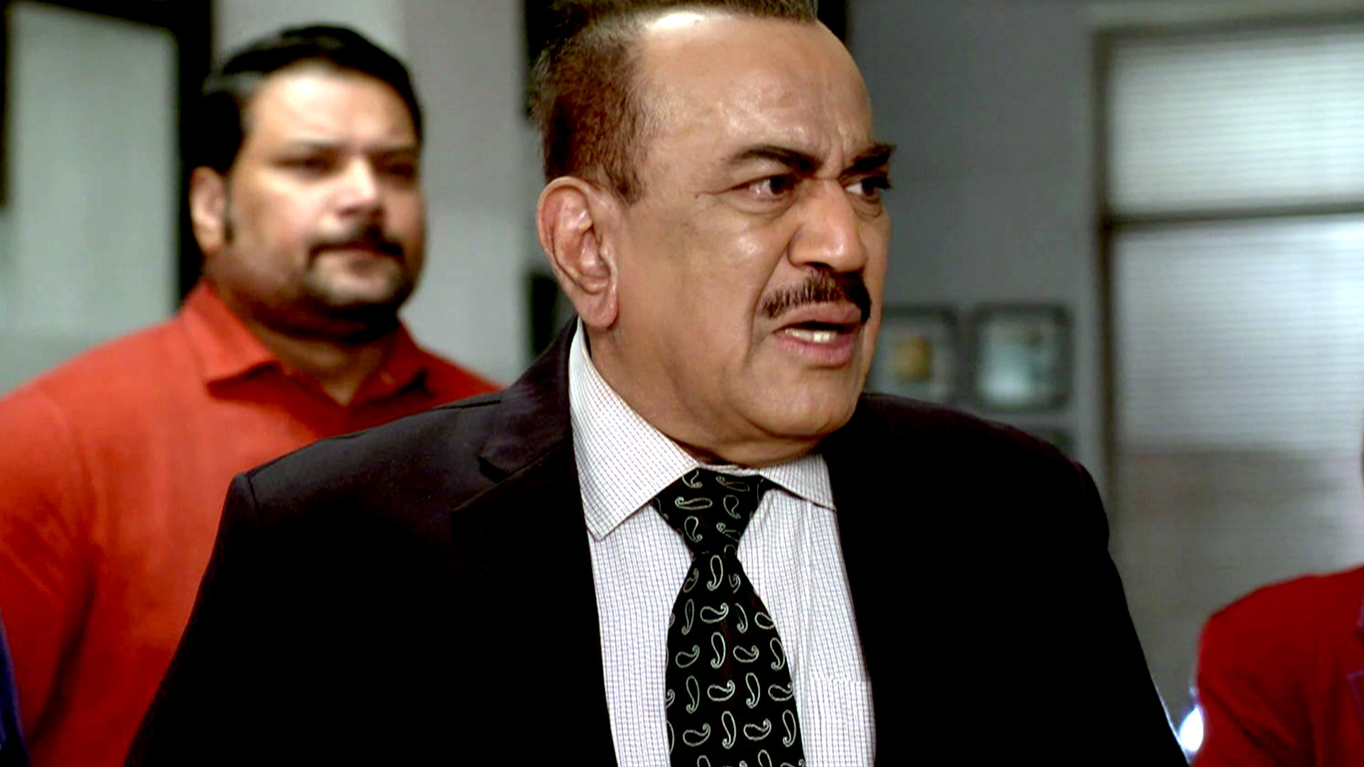 Watch CID Episode No. 1543 TV Series Online - Rahasyamai Hatyar - Part ...