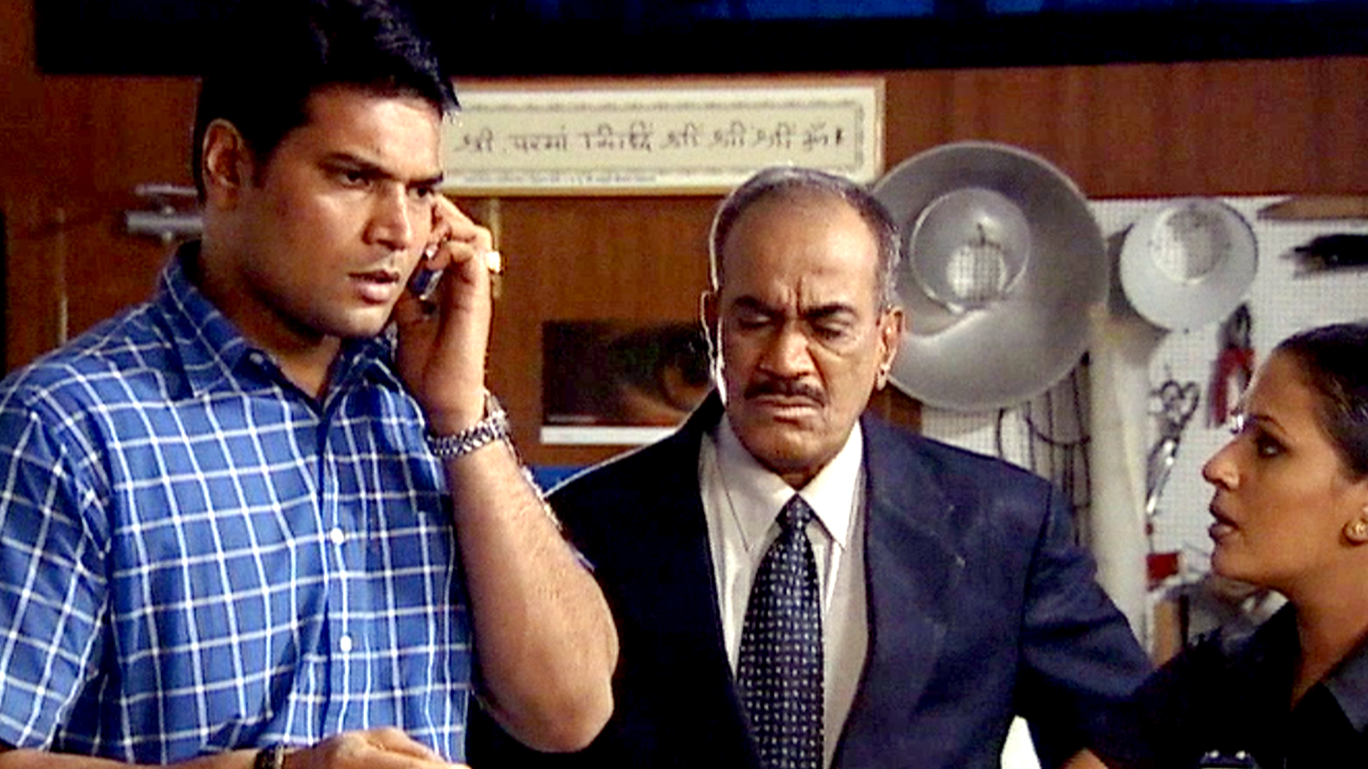 Watch CID Episode No. 275 TV Series Online - The Two Blackmailers ...