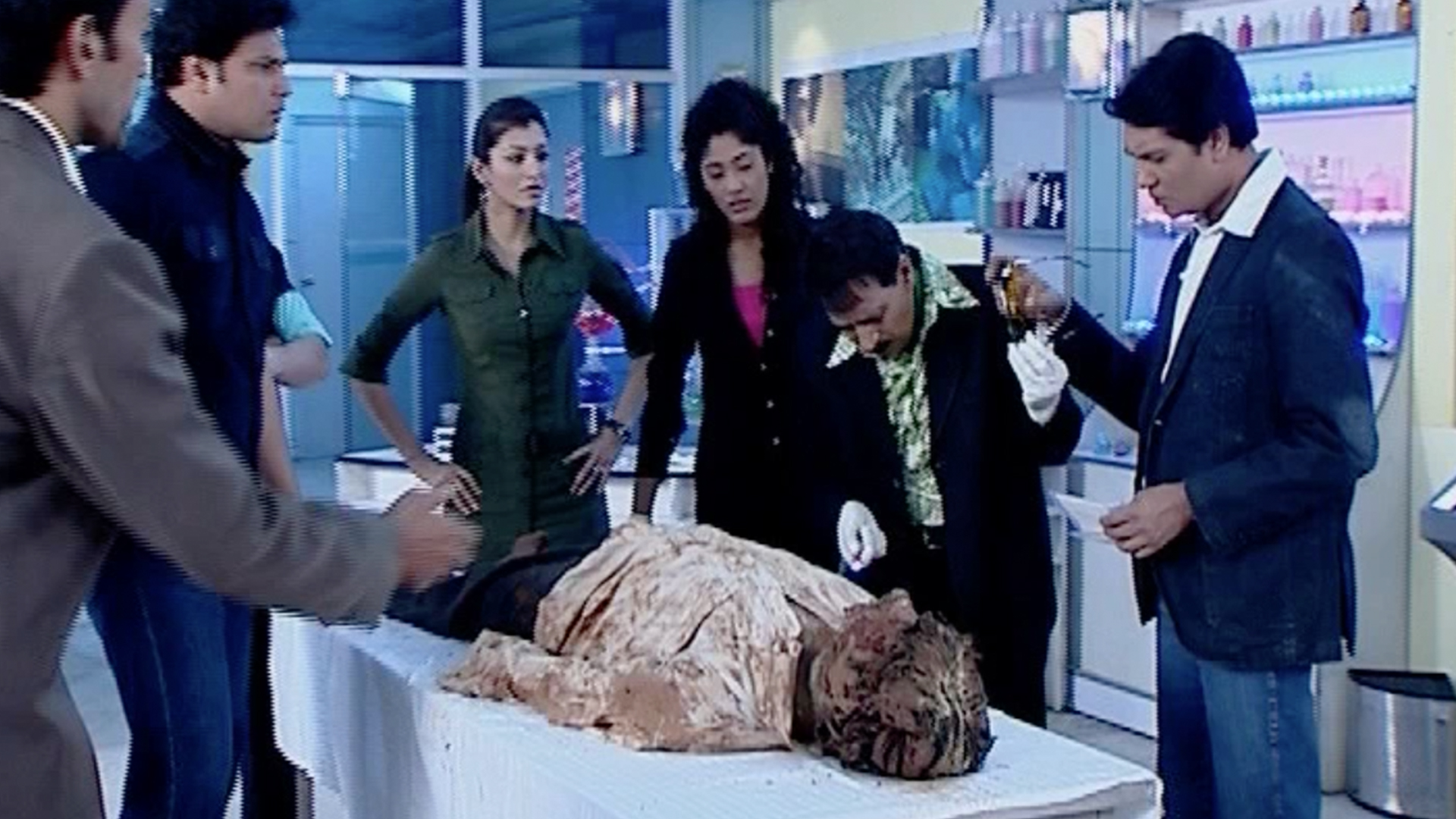 Watch CID Episode No. 551 TV Series Online - The Mysterious Tattoo ...