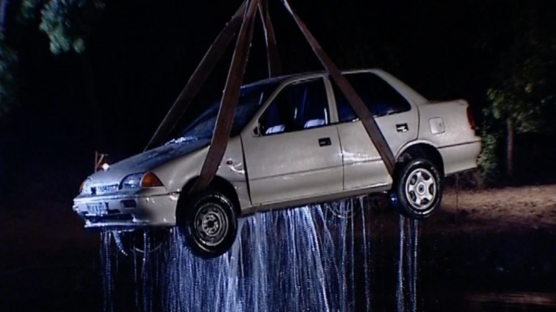 Watch CID Episode No. 569 TV Series Online - Lapata Beta - SonyLIV