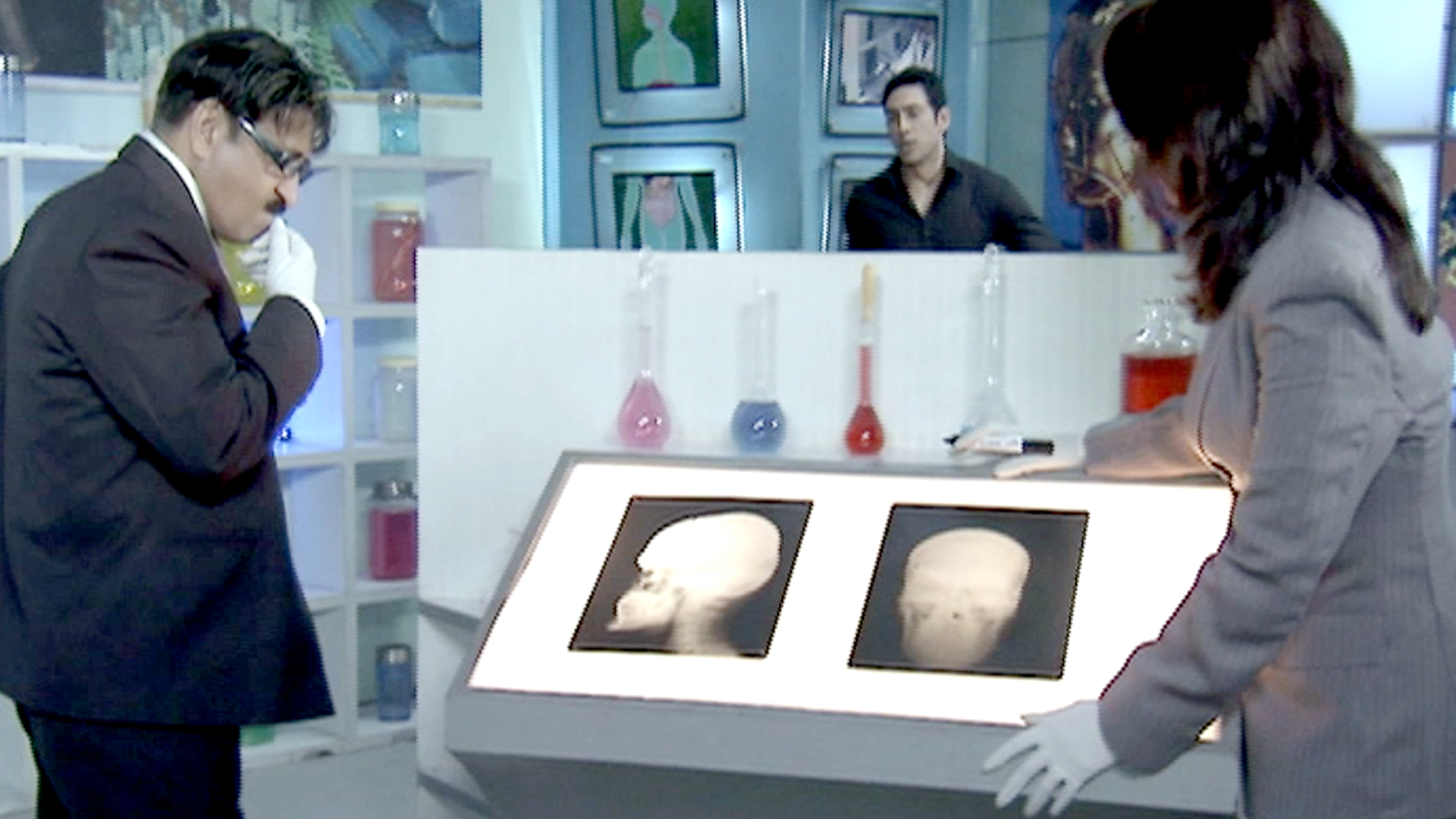 Watch CID Episode No. 643 TV Series Online - Mumbai Darshan Murder ...