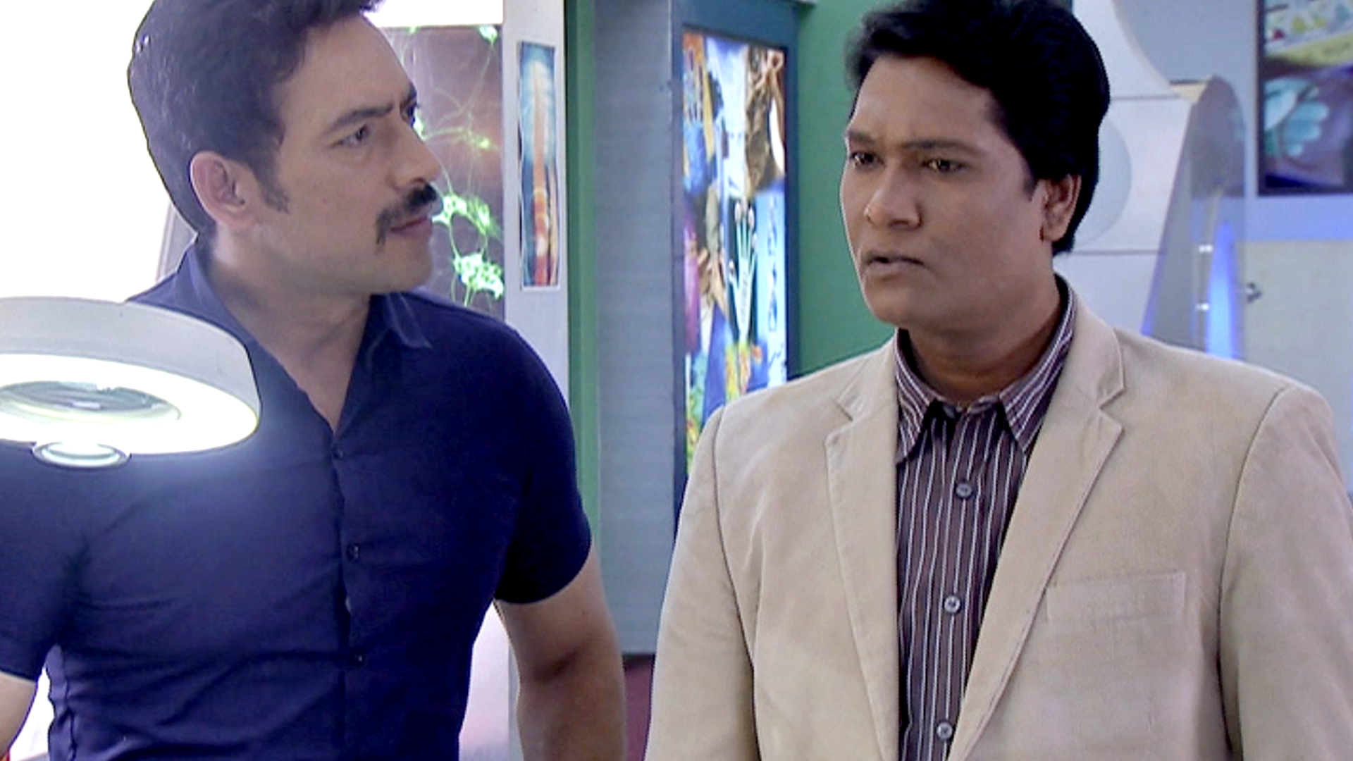 Watch CID Episode No. 897 TV Series Online - The Mysterious Novelist ...