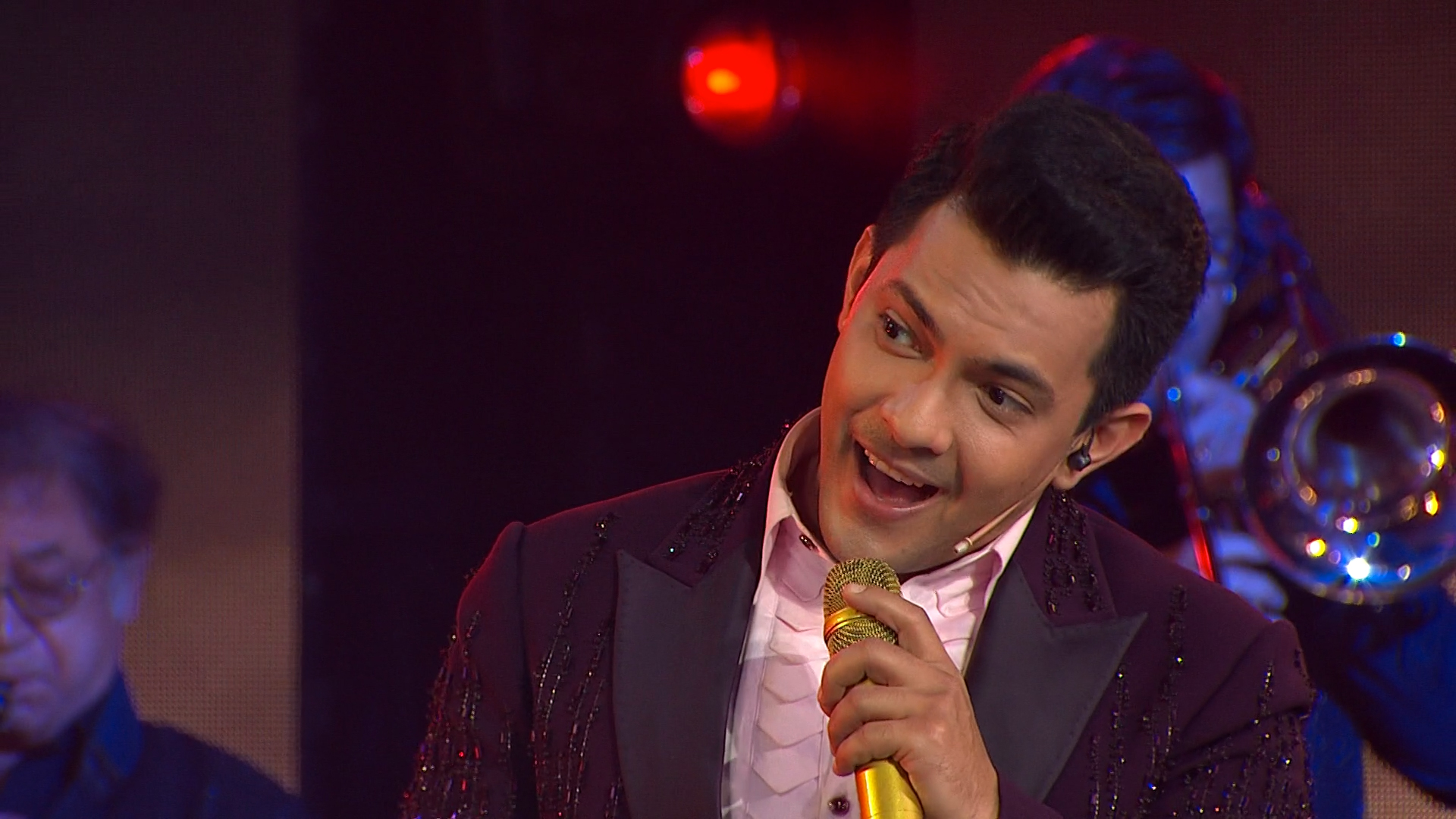 Watch Aditya Joins Sayli Full HD Video Clips on SonyLIV