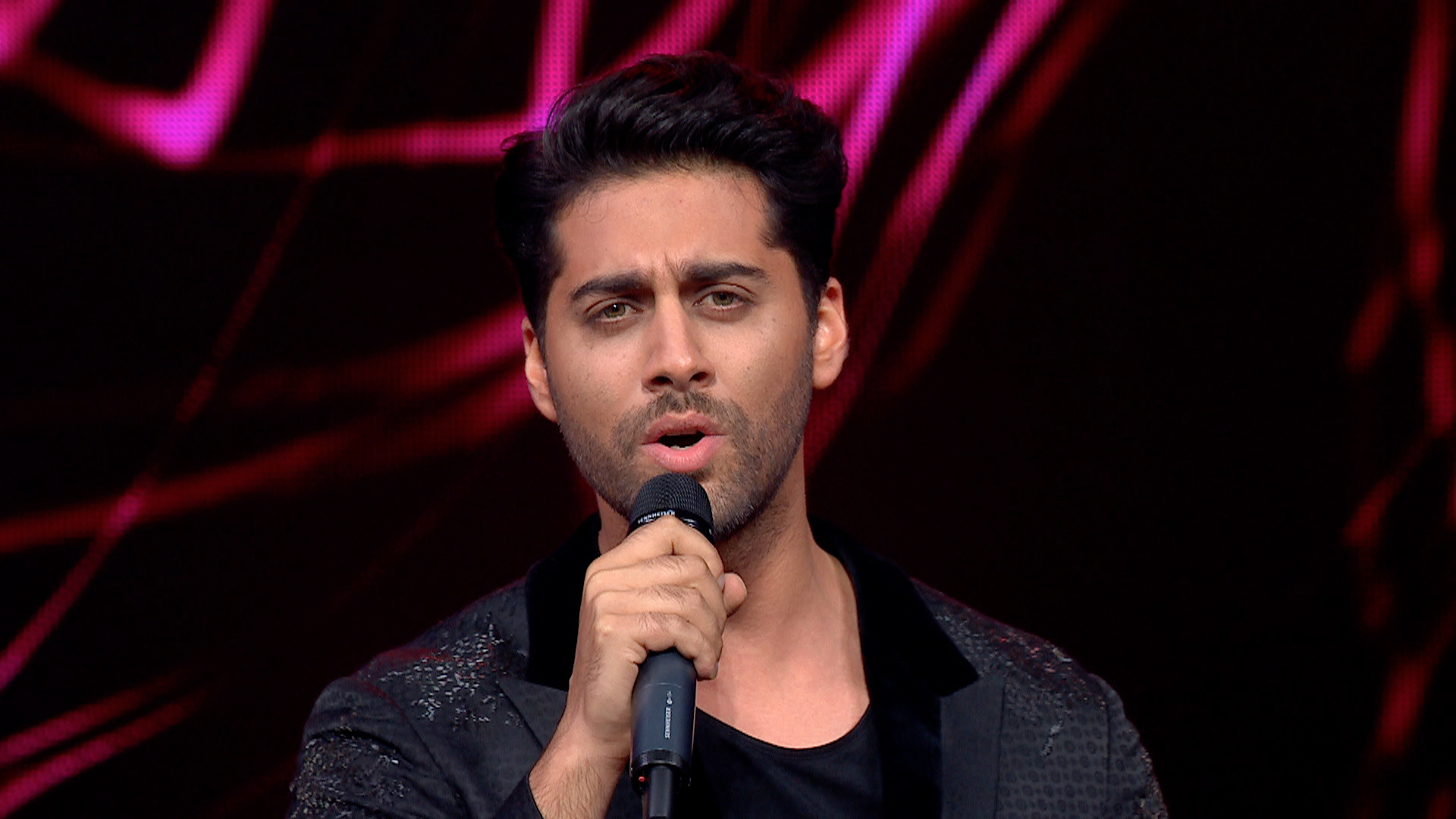 Watch Ehan Bhat Sings For Us Full HD Video Clips on SonyLIV