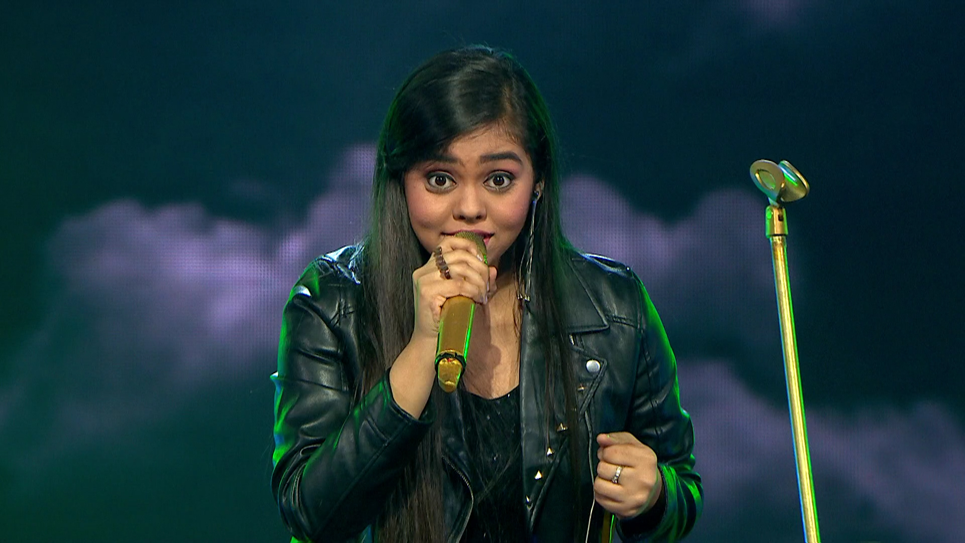 Watch Shanmukhapriya Goes Classical Full HD Video Clips on SonyLIV