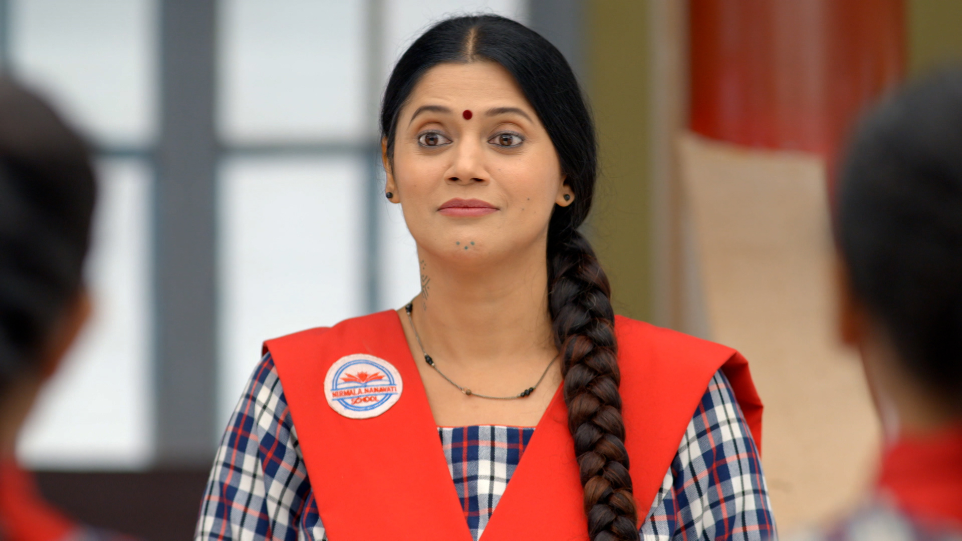 Watch Bhaskar Bids Adieu from Pushpa Impossible online - SonyLIV