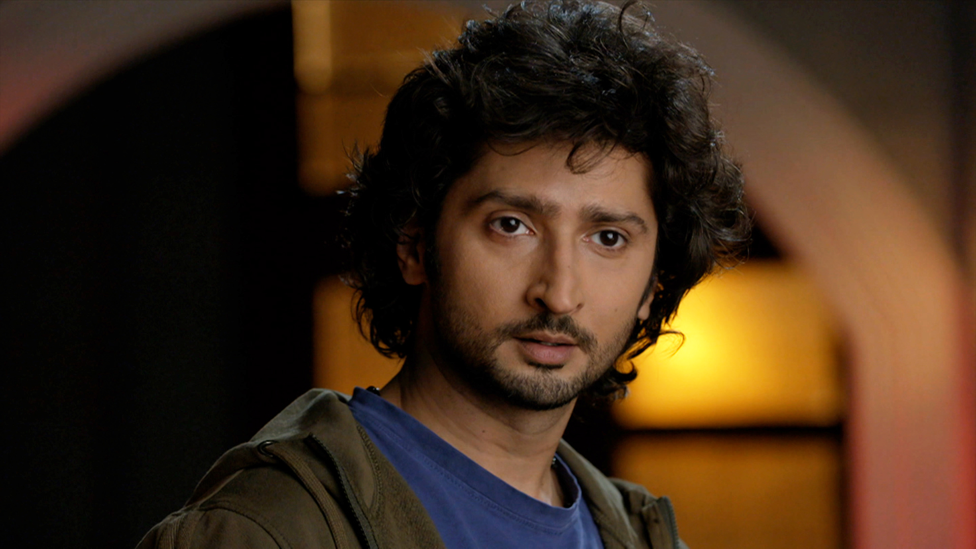 Watch Sid Tries To Mediate Full HD Video Clips on SonyLIV