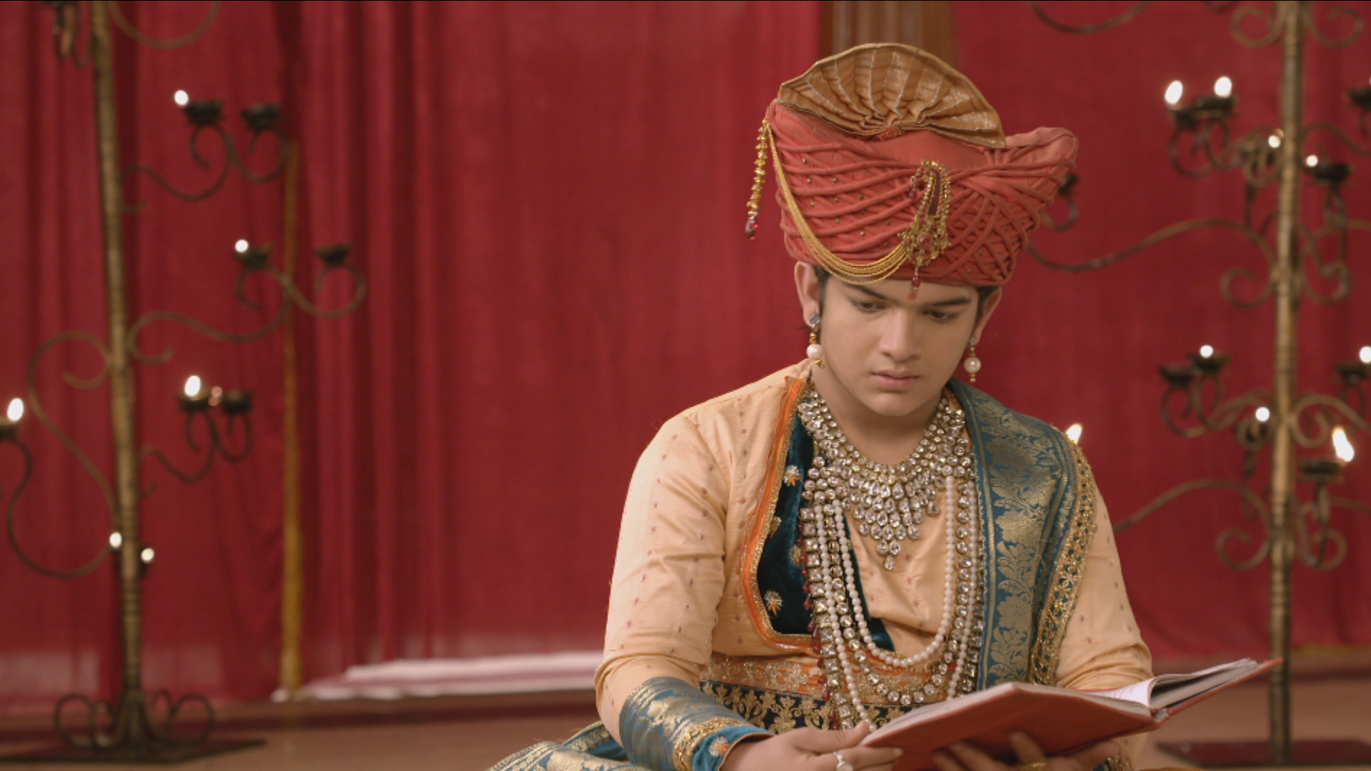 Watch Khanderao Teaches Ahilya Full HD Video Clips on SonyLIV