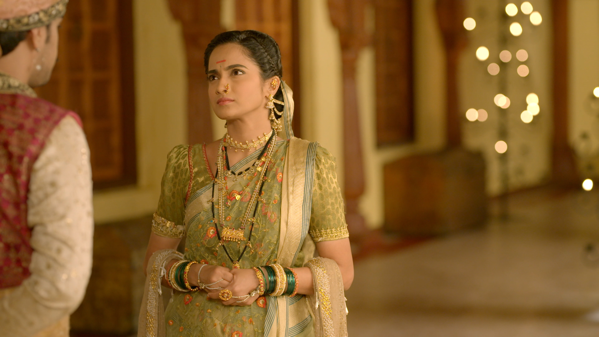 Watch Ahilya Confronts Gunoji Full HD Video Clips on SonyLIV