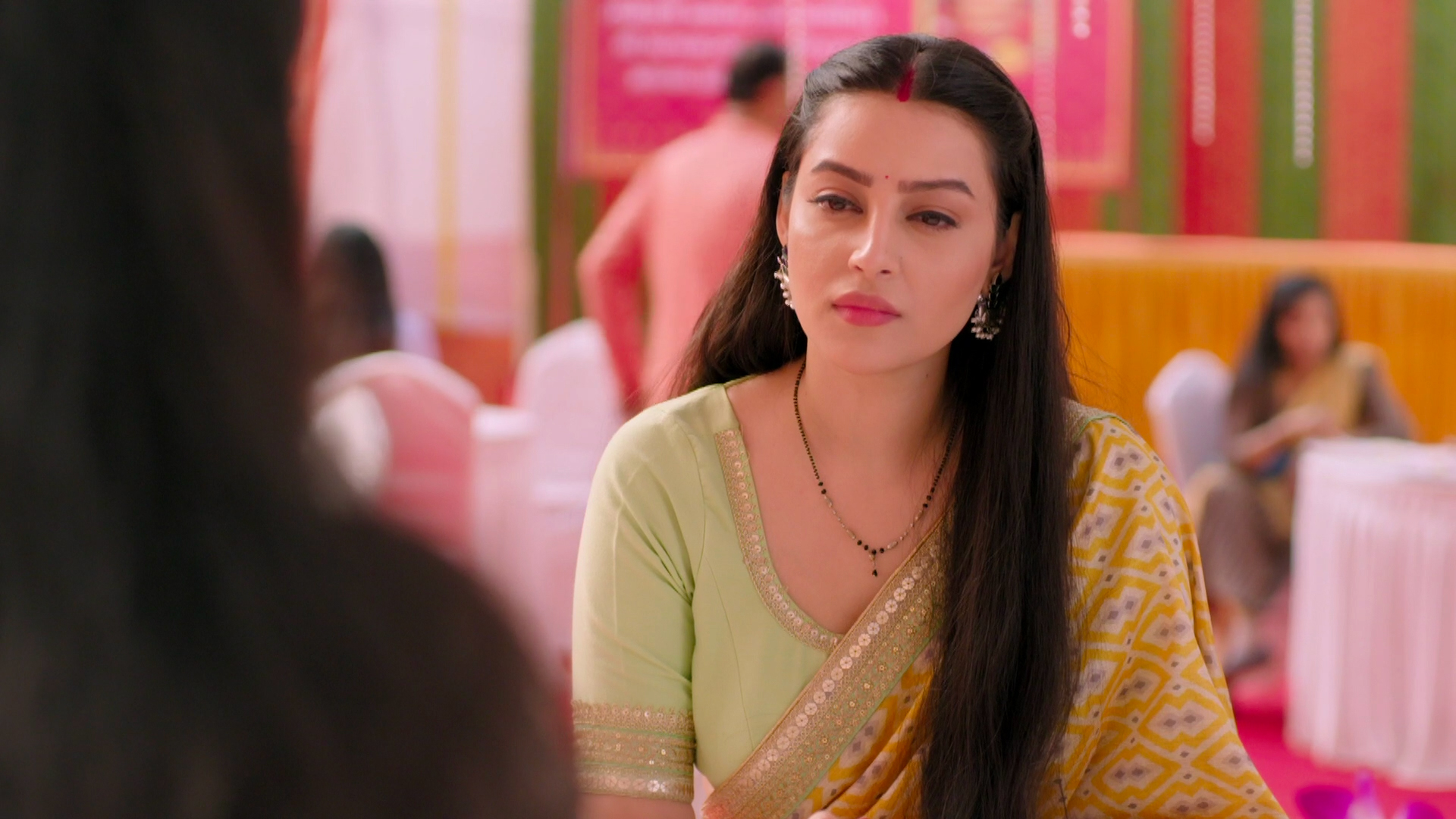 Watch Akansha Reflects On Her Past from Kaamnaa online - Sony LIV