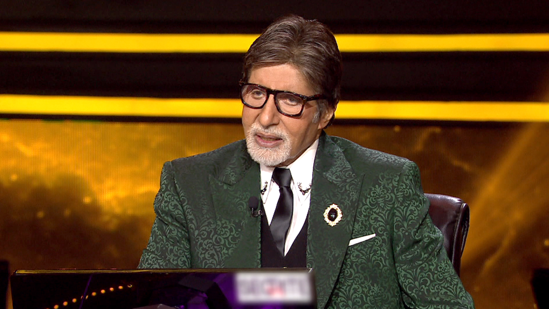 Watch Big B Plays The Suspenseful Host Full HD Video Clips on SonyLIV