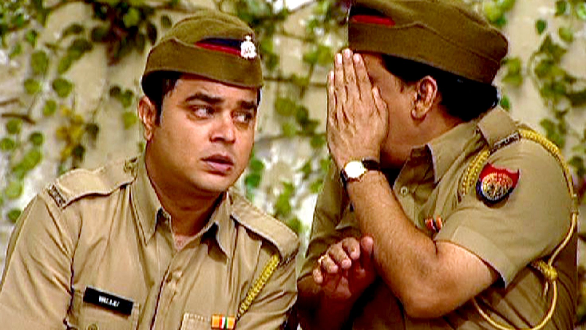 Watch FIR Episode No. 1006 TV Series Online - Gopi Faces The Doll - SonyLIV