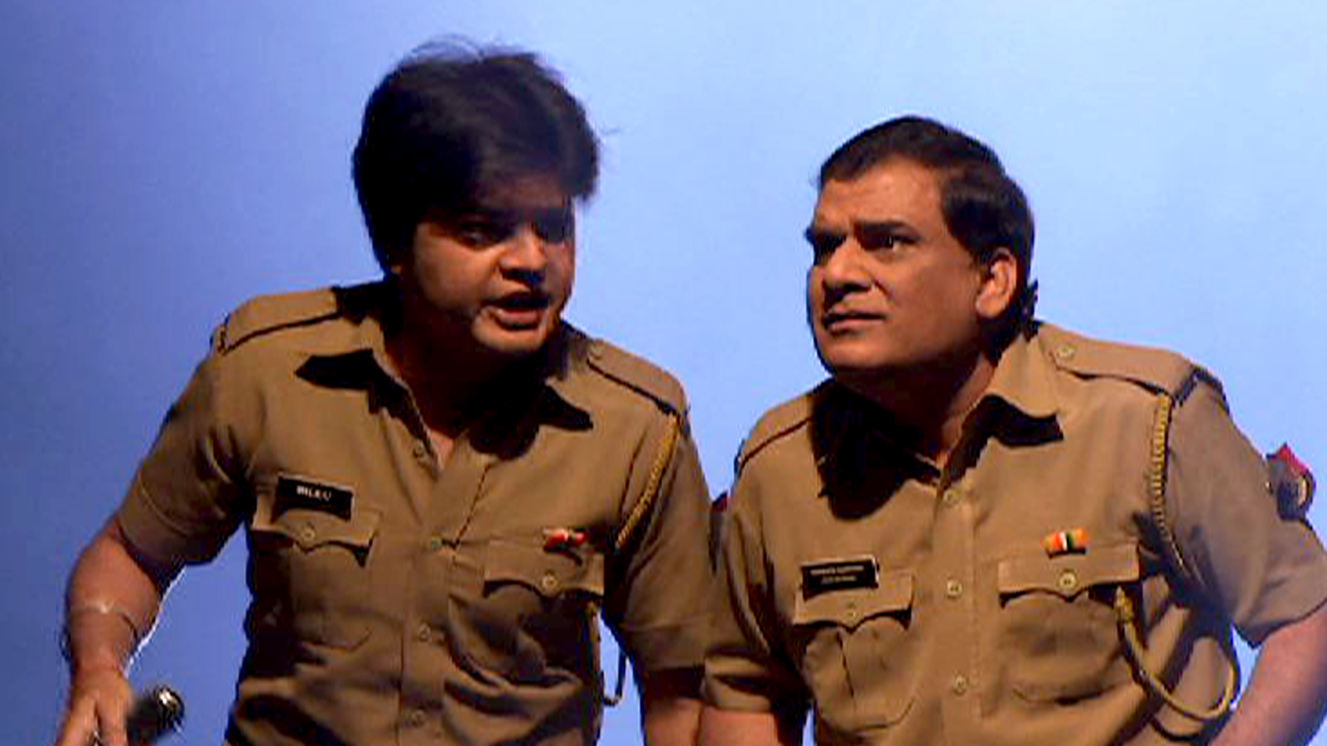Watch FIR Episode No. 1081 TV Series Online - Anju And Manju's Big ...