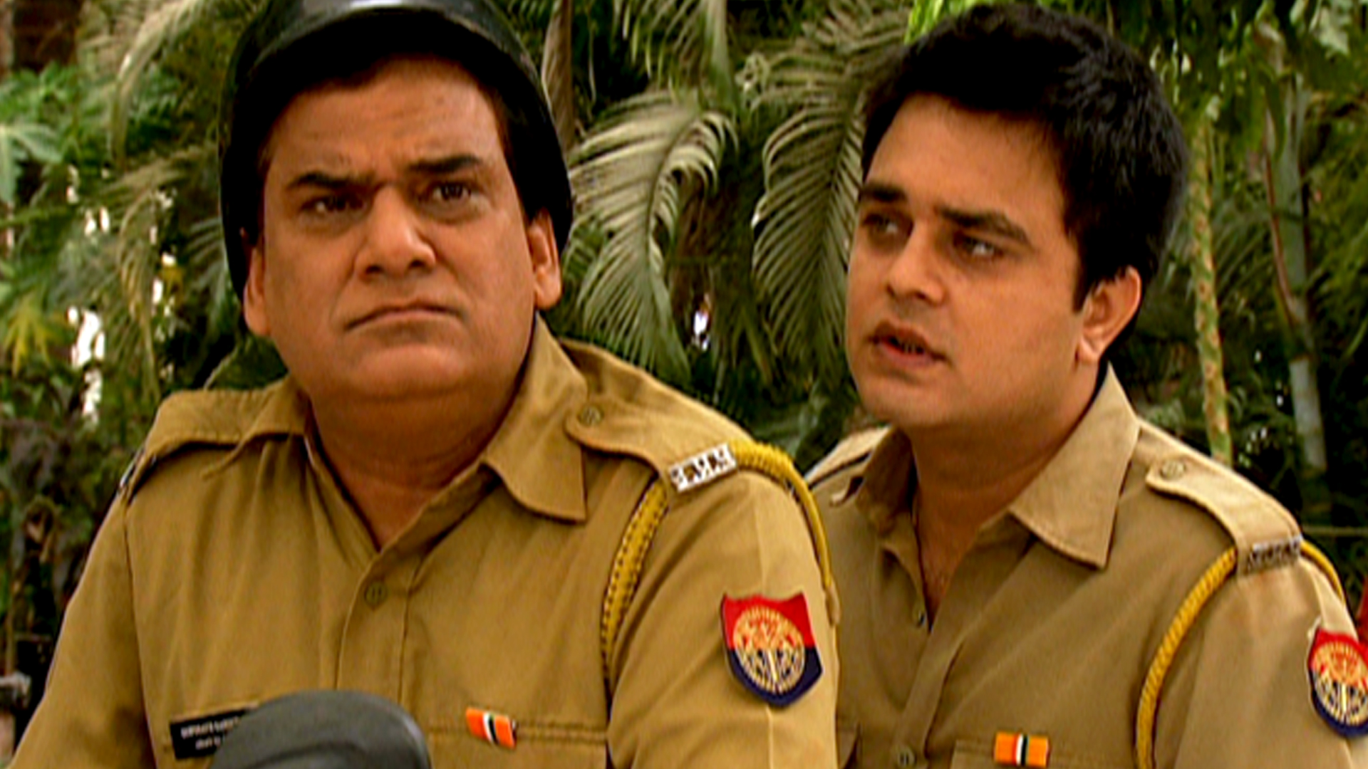 Watch FIR Episode No. 1198 TV Series Online - Gopi And Billu Get Caught ...