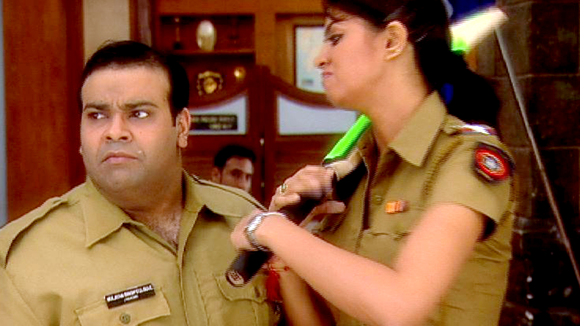 Watch FIR Episode no. 38 TV Series Online - Puncturewala - Sony LIV