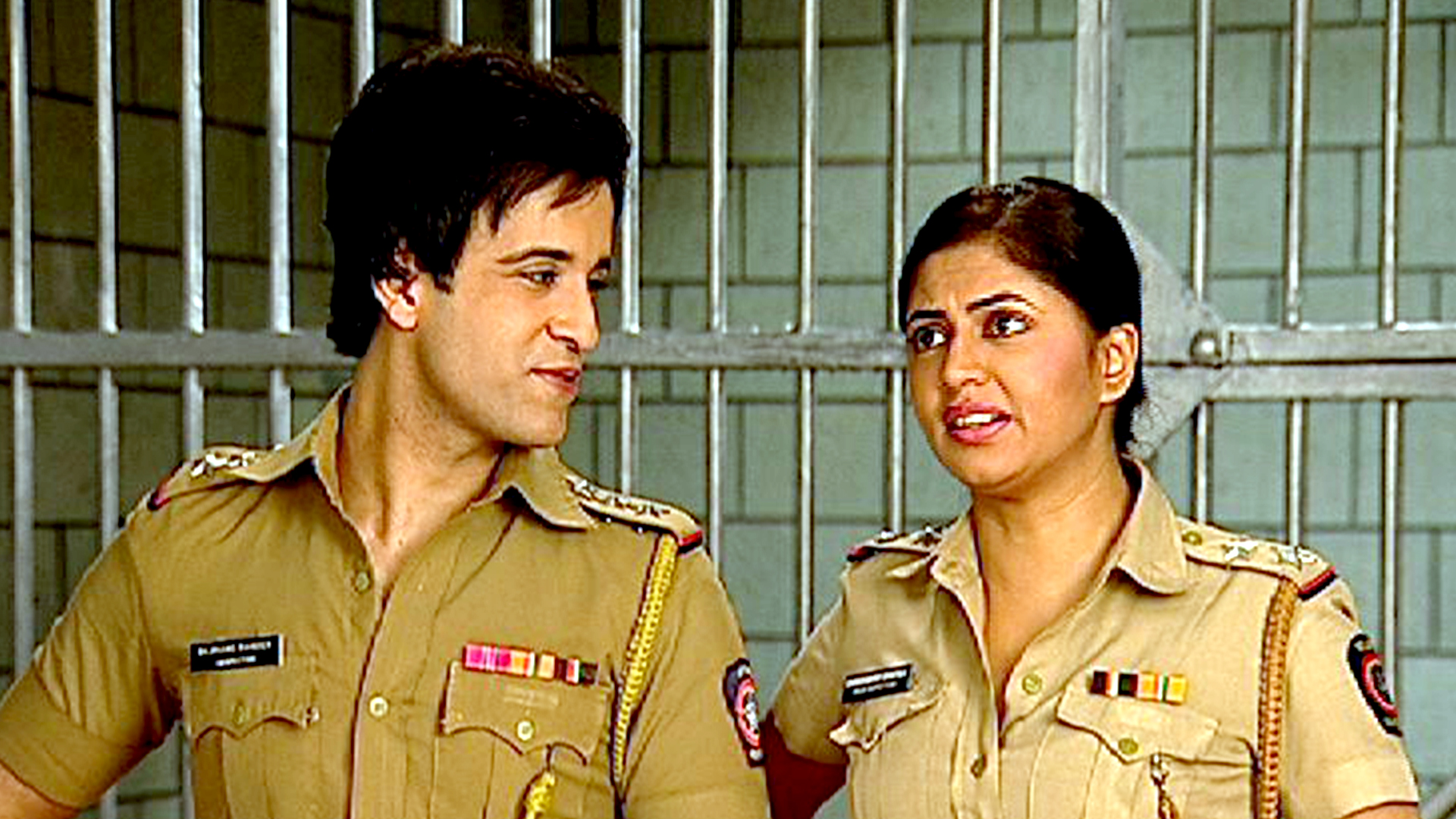 Watch FIR Episode No. 598 TV Series Online - Nawab's 50 Crore Worth ...