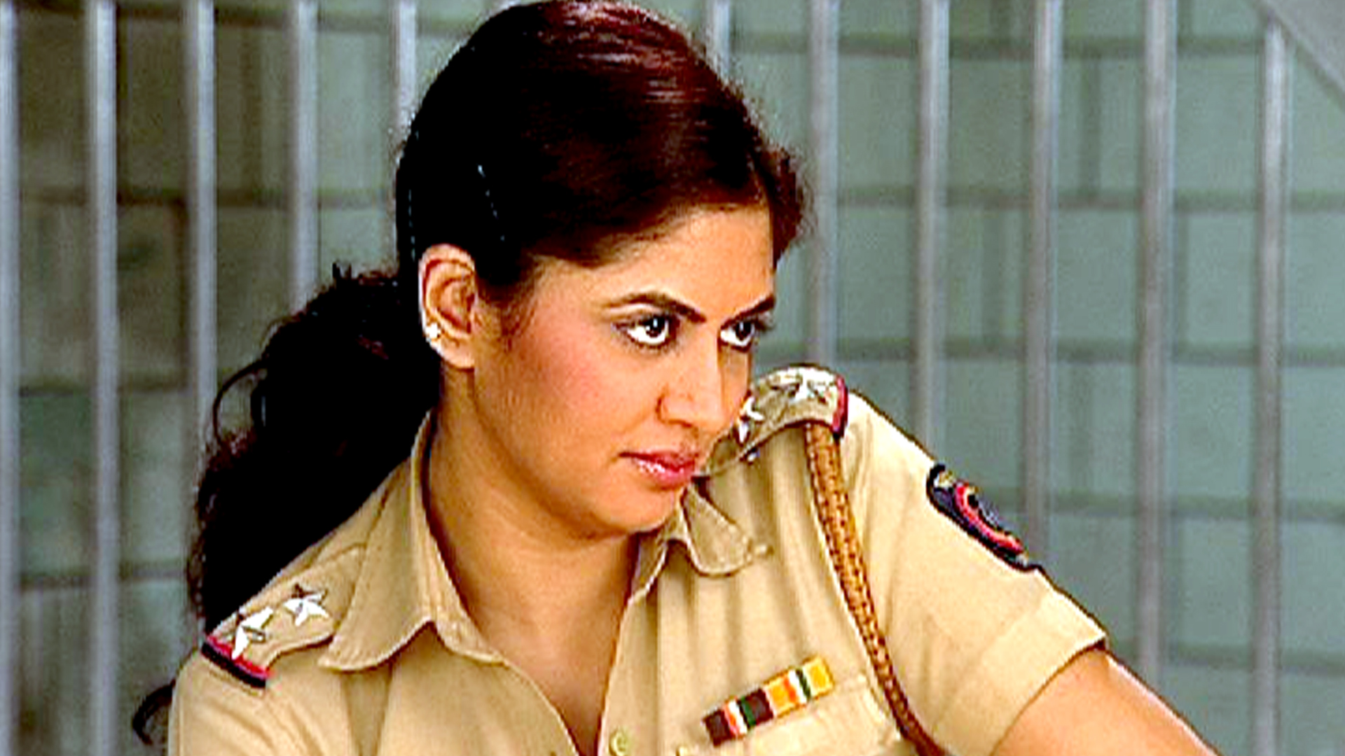 Watch FIR Episode No. 647 TV Series Online - Chautala Gets A Transfer ...