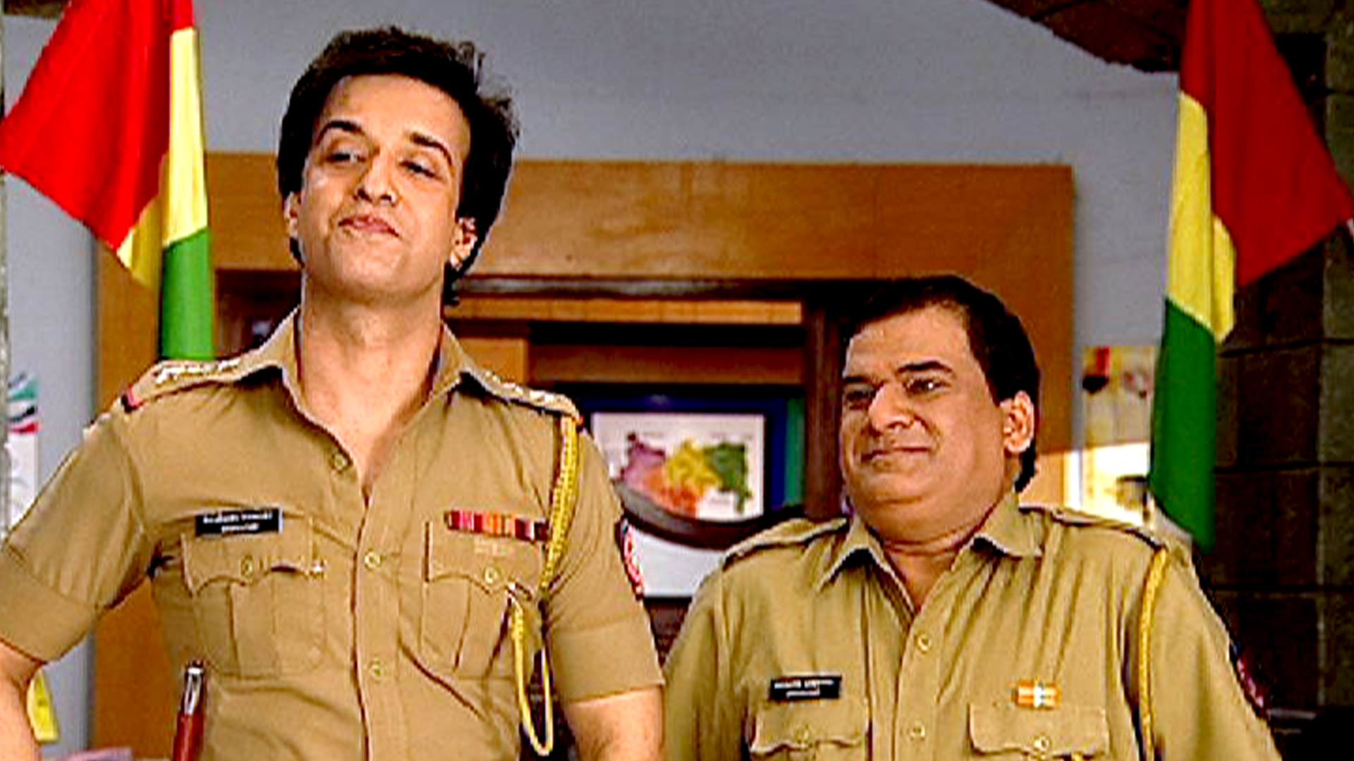 Watch FIR Episode No. 659 TV Series Online - Chautala Goes Back Home ...