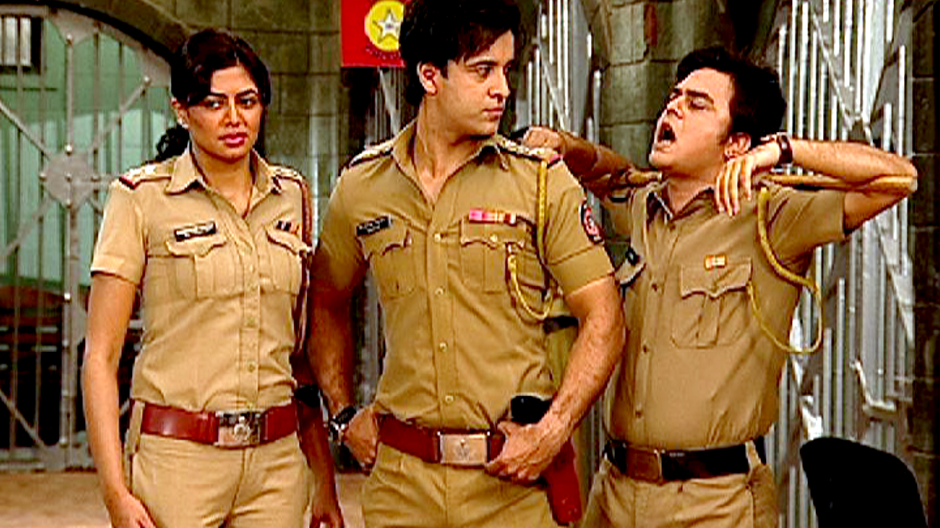 Watch FIR Episode No. 694 TV Series Online - Chautala Goes As A Bait ...