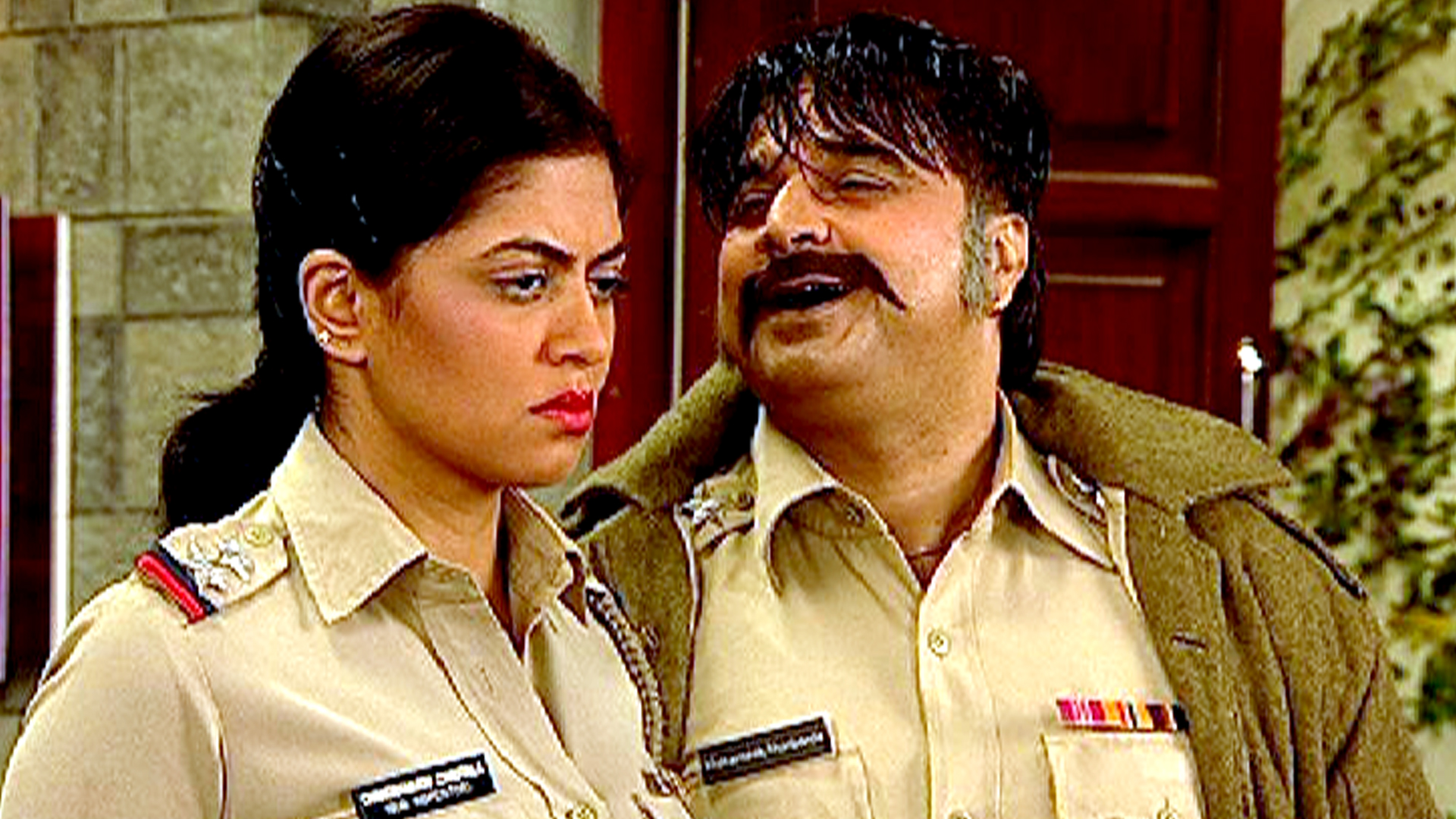 Watch FIR Episode no. 770 TV Series Online - Gopi In Trouble - SonyLIV