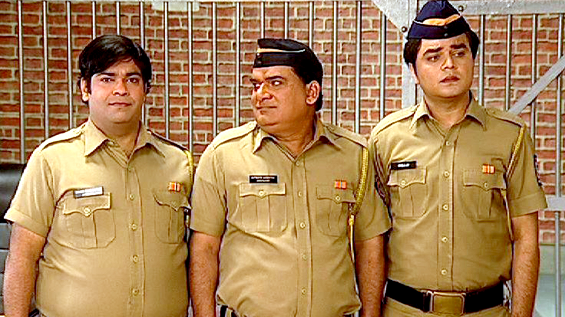 Watch FIR Episode No. 802 TV Series Online - The Balloon Thrower - SonyLIV