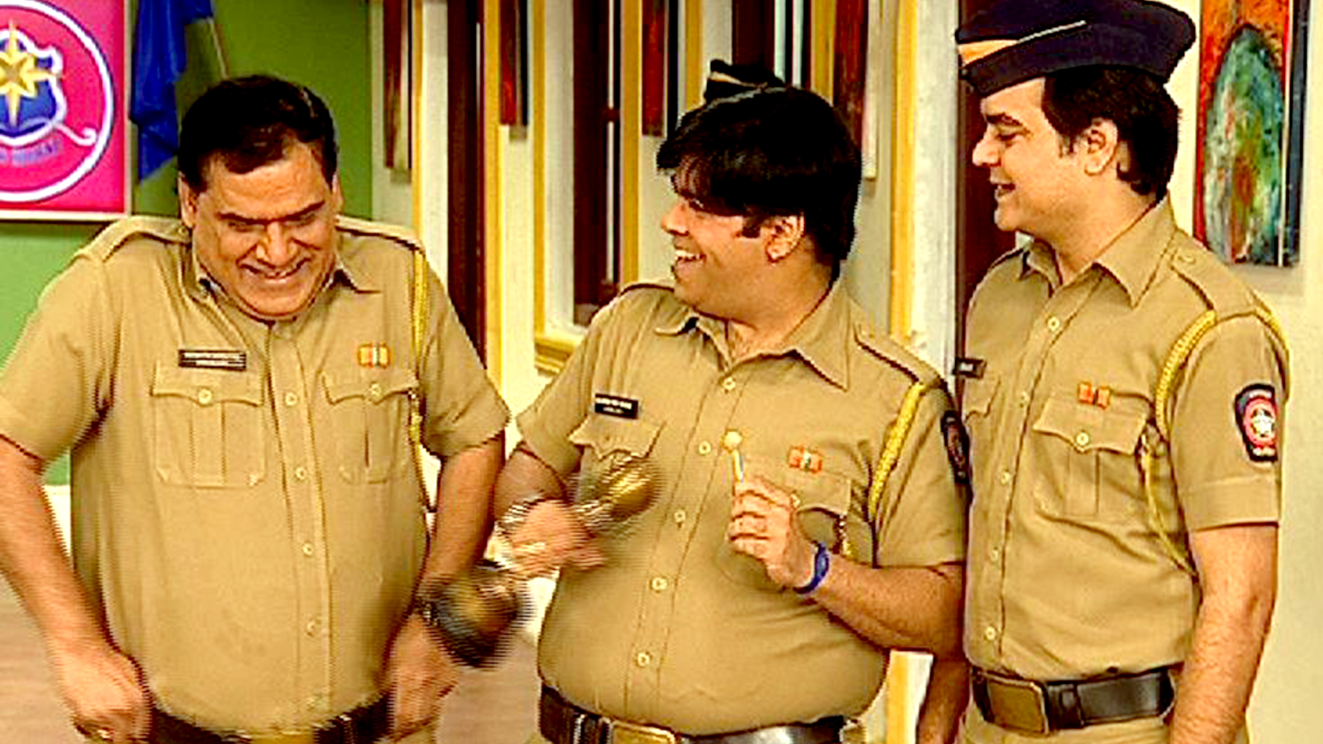 Watch FIR Episode No. 811 TV Series Online - Gopi's Secret - SonyLIV