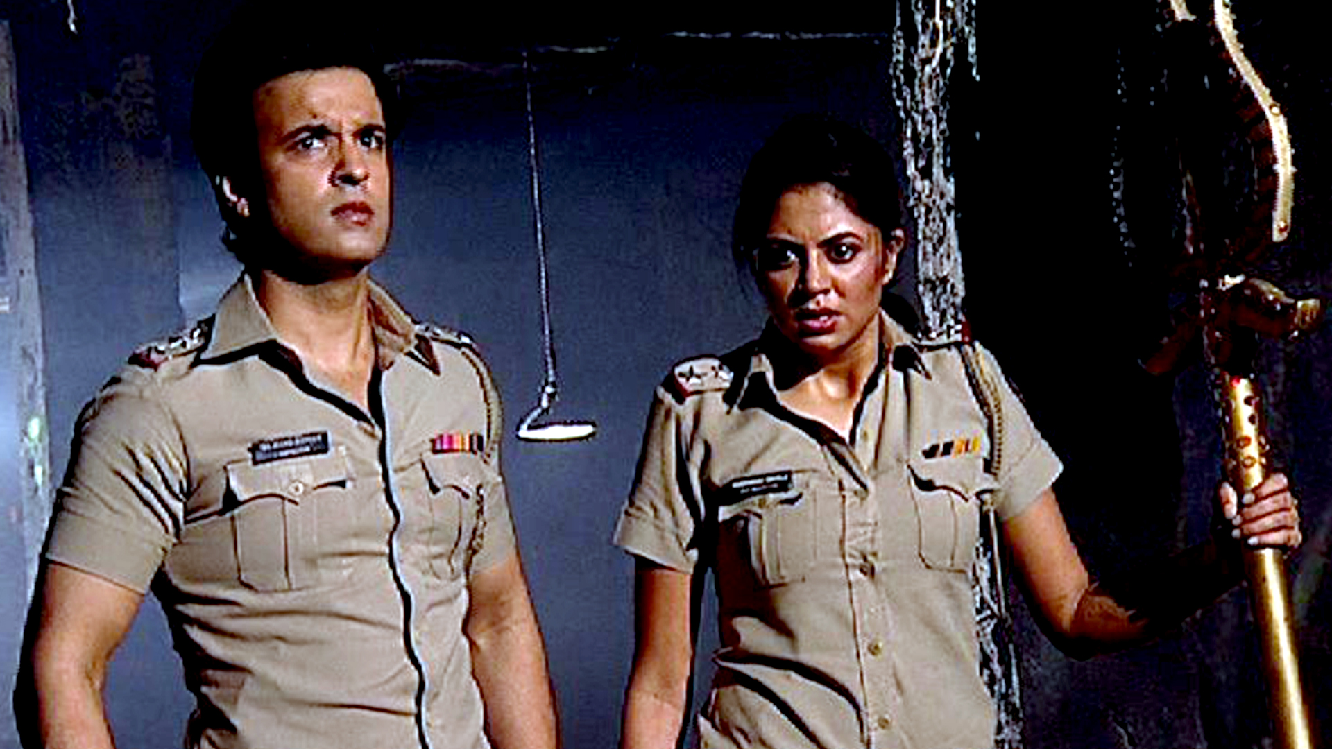 Watch FIR Episode No. 828 TV Series Online - Save Your Comrades - SonyLIV