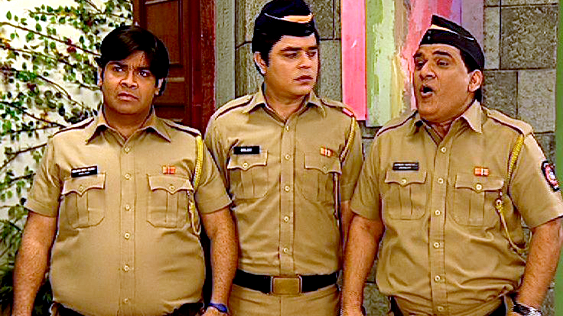 Watch FIR Episode No. 835 TV Series Online - The Team at Attara - SonyLIV