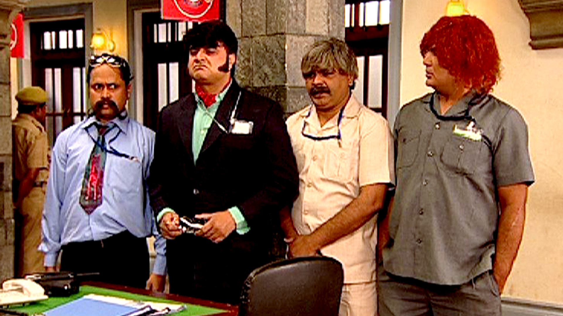 Watch FIR Episode no. 904 TV Series Online - Gopi the Hawaldaar - SonyLIV