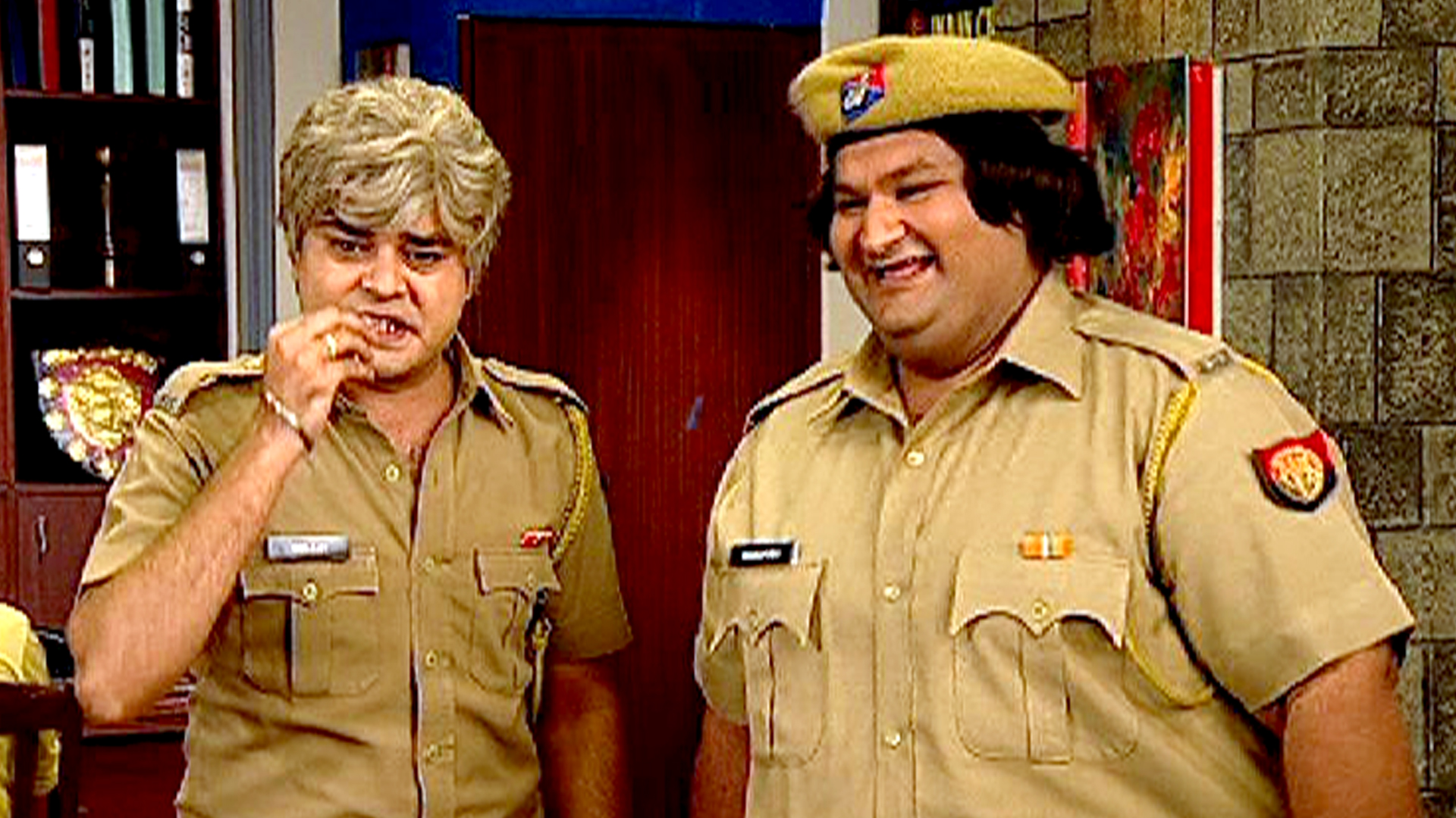 Watch FIR Episode No. 918 TV Series Online - Innocent Suspects - SonyLIV