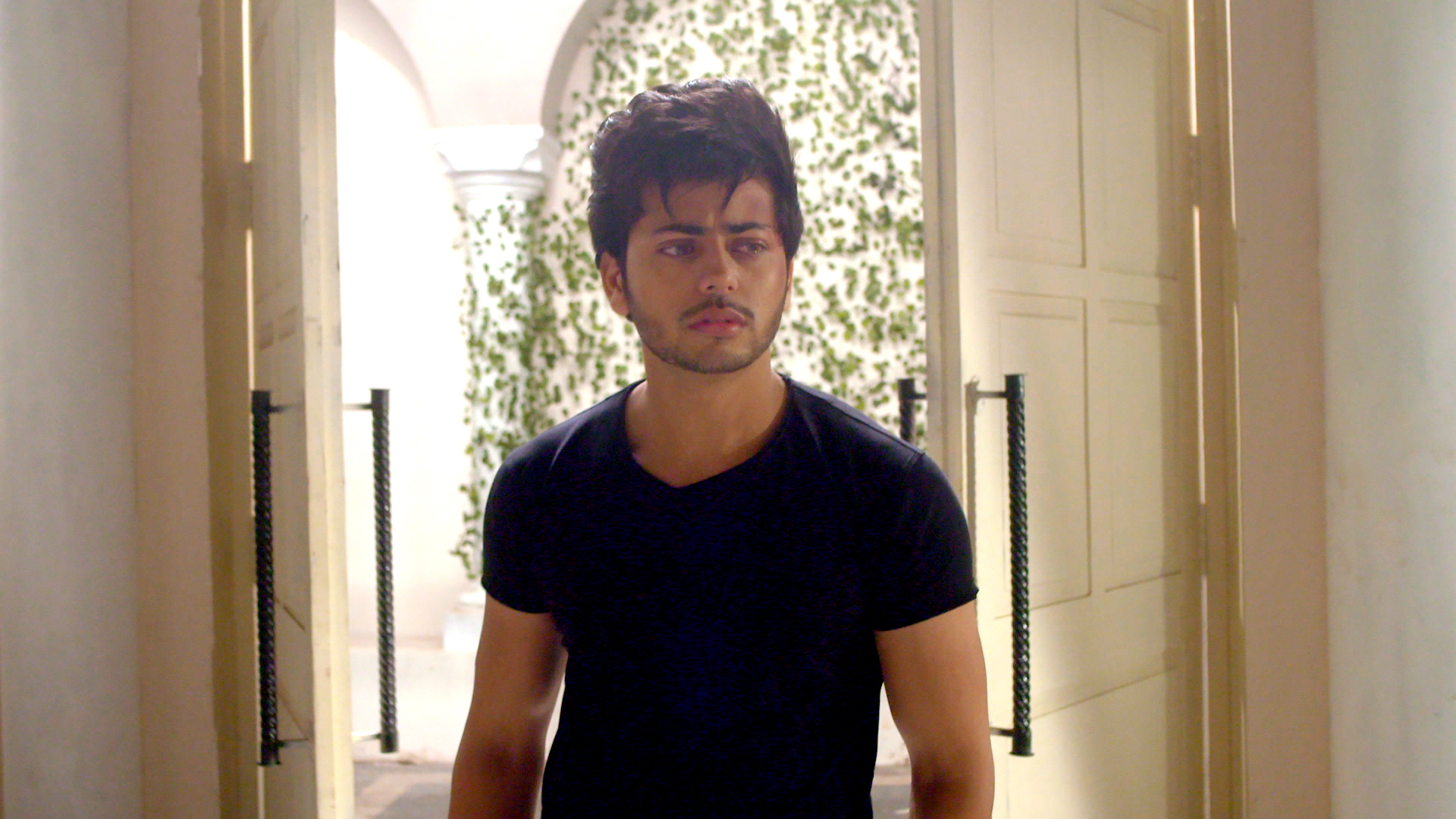 Watch Hero: Gayab Mode On Episode No. 175 TV Series Online - Veer Looks ...