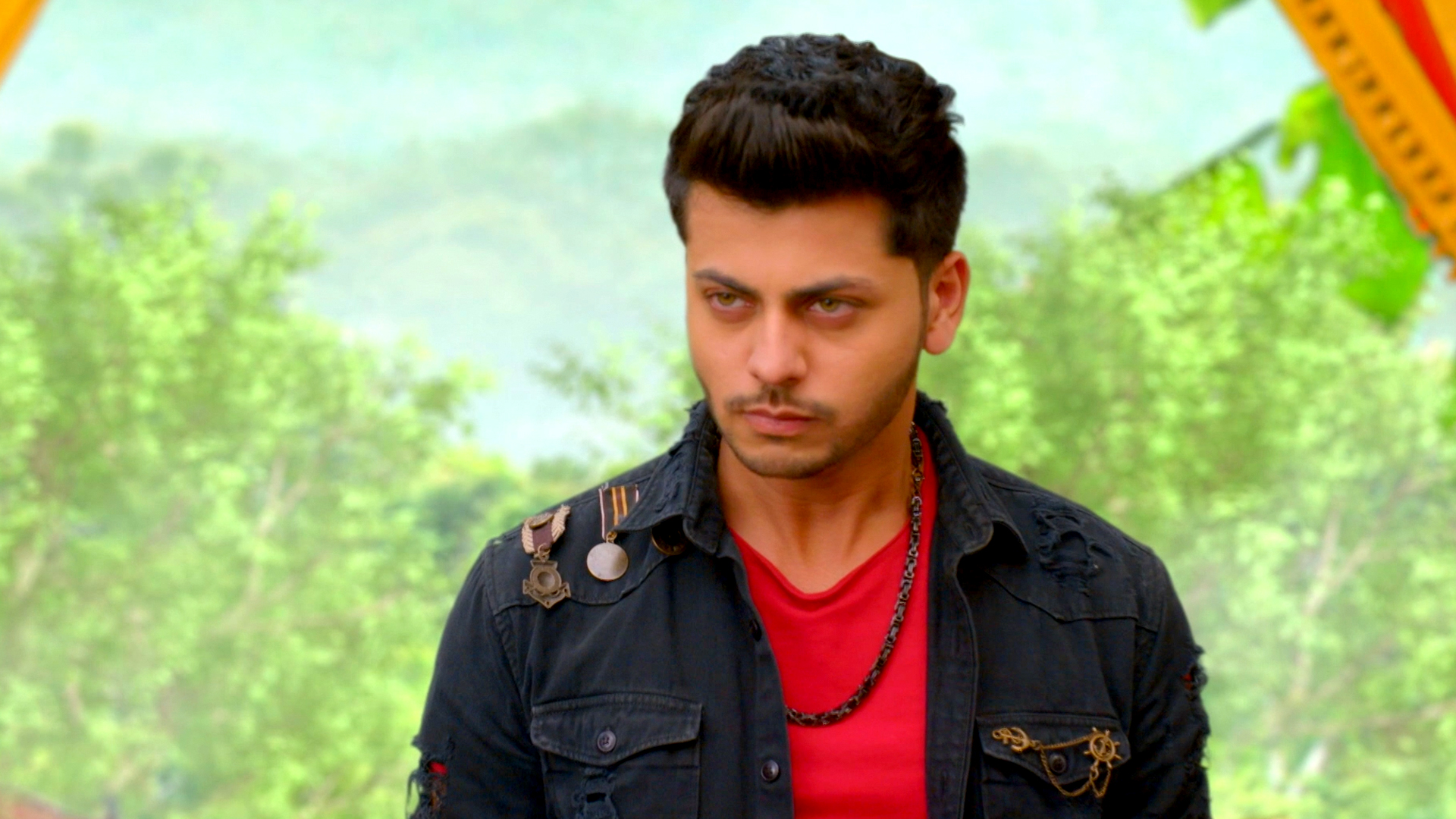 Watch Hero: Gayab Mode On Episode no. 216 TV Series Online - Saving ...