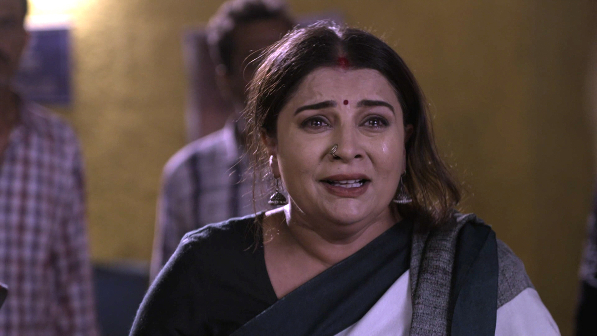 Watch Latest Indiawaali Maa Episode 100 Online Kaku Faces New ...