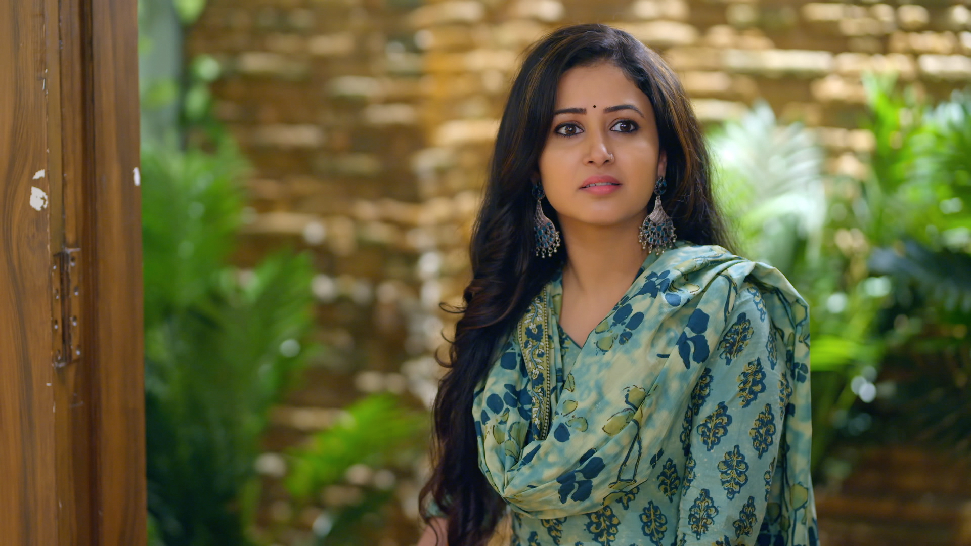 Watch Kuch Rang Pyar Ke Aise Bhi Episode no. 51 TV Series Online ...